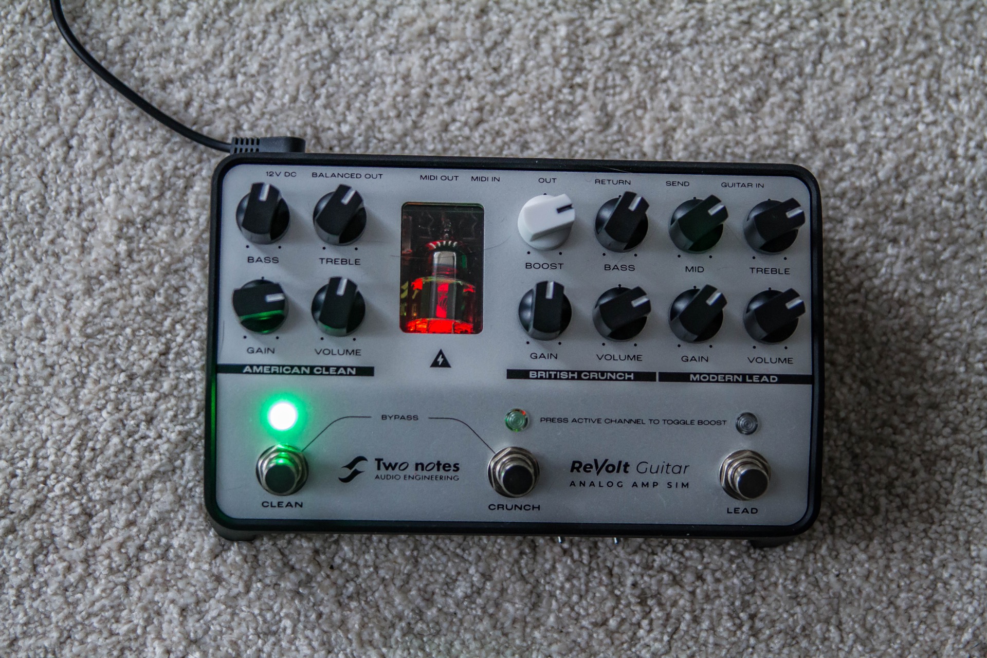 ReVolt Guitar - Two Notes Audio Engineering ReVolt Guitar - Audiofanzine