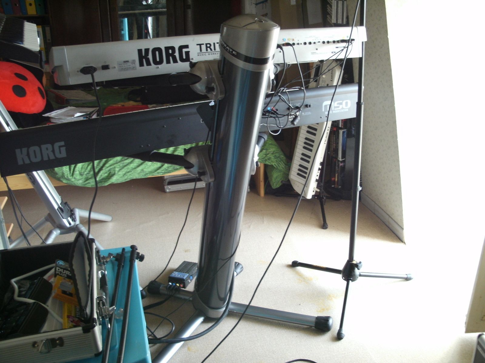 Ultimate Support Ax 90 Keyboard Stand