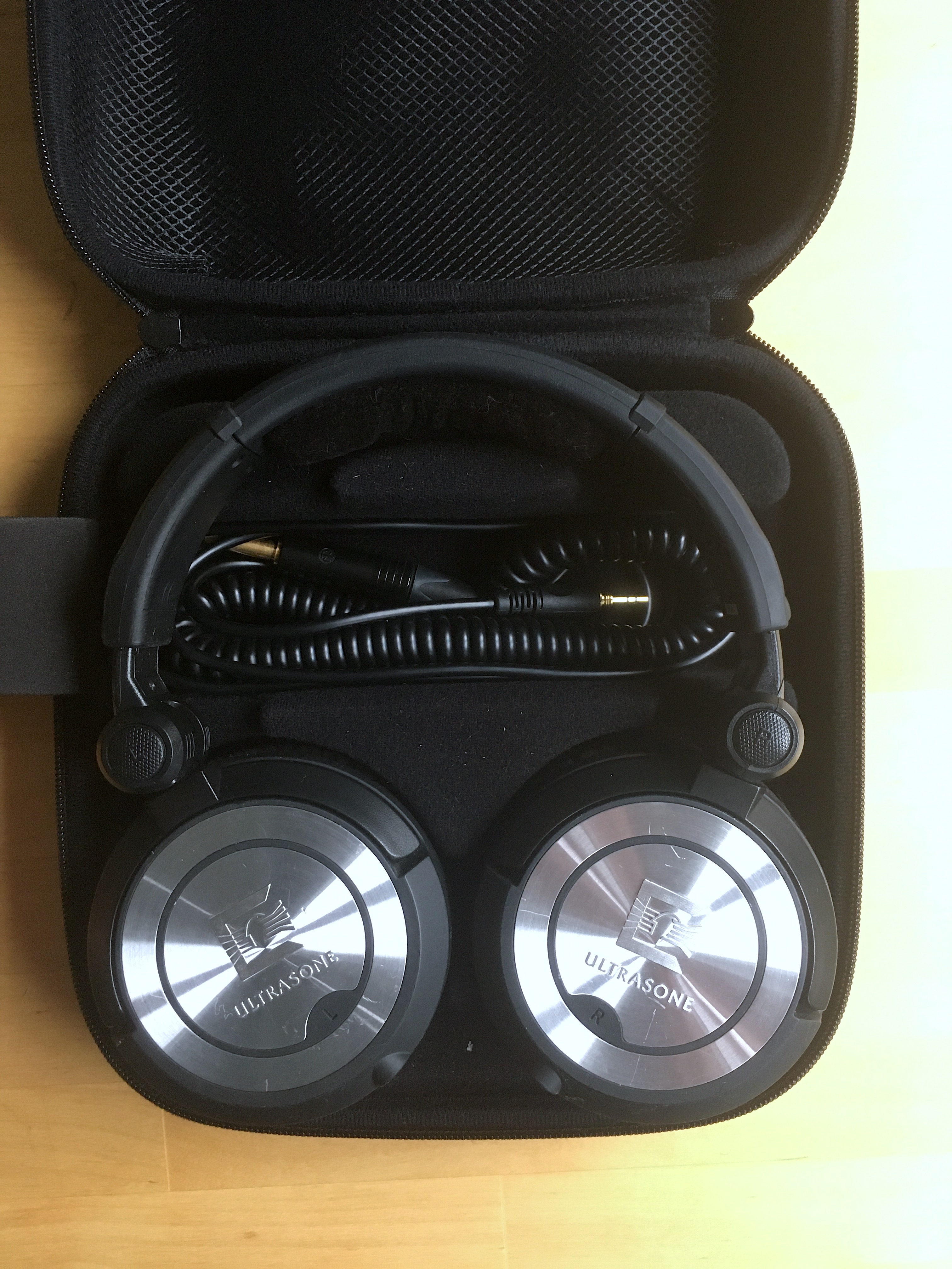 PRO 900 - Ultrasone PRO 900 - Audiofanzine