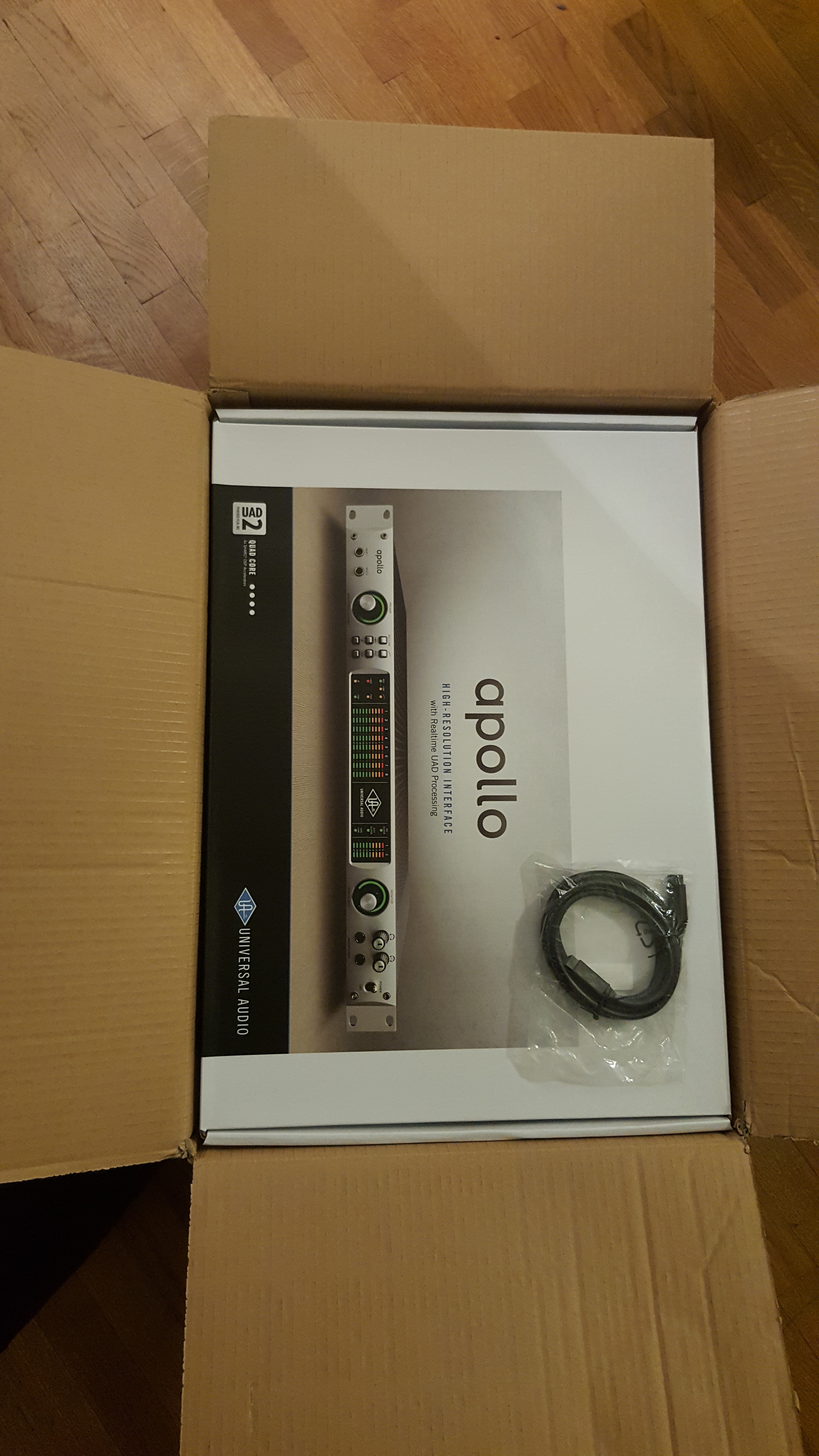 APOLLO FIREWIRE - Universal Audio Apollo FireWire - Audiofanzine