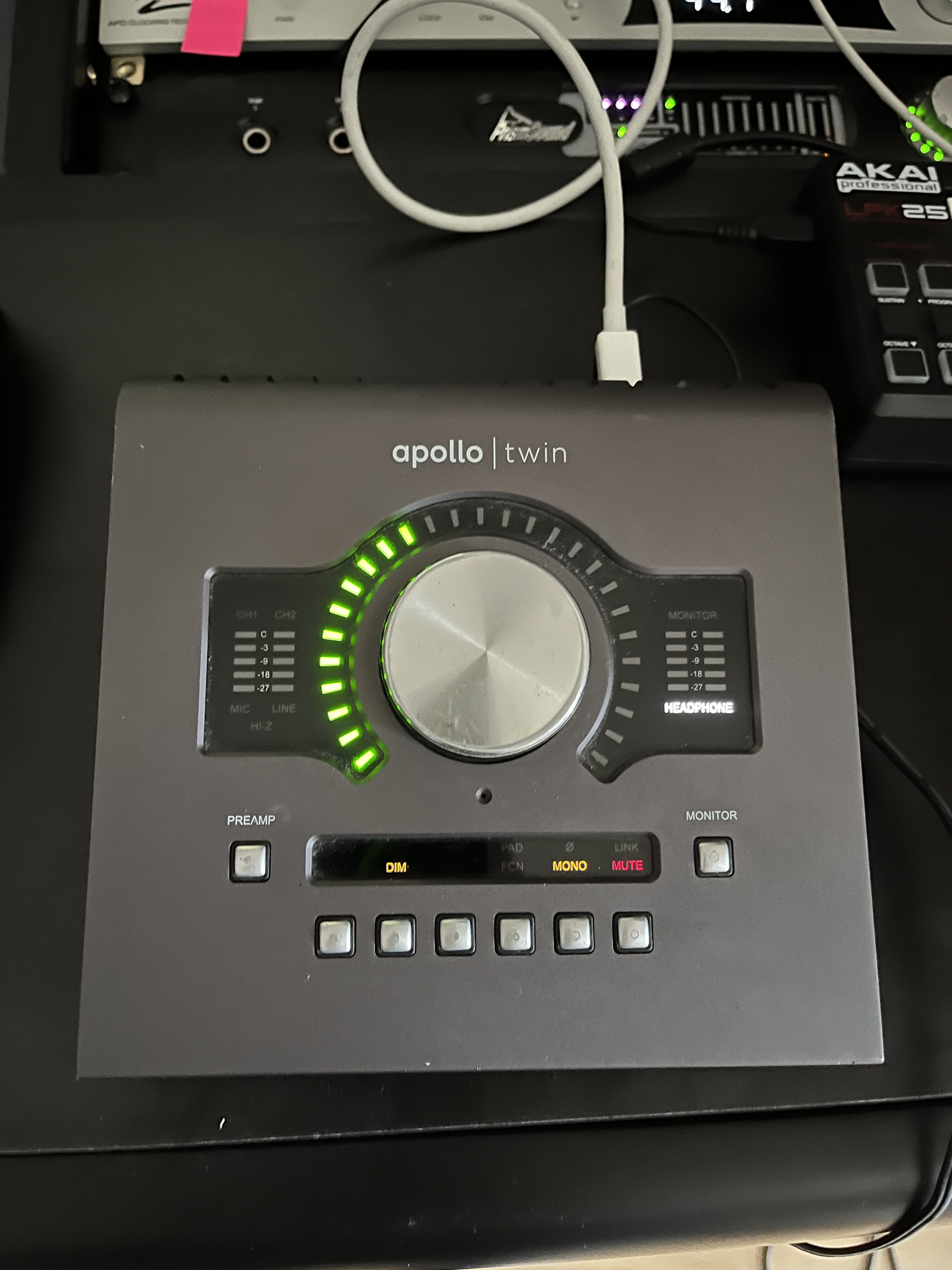Vends Apollo Twin Mk2 Duo (FDP inclus) - Audiofanzine