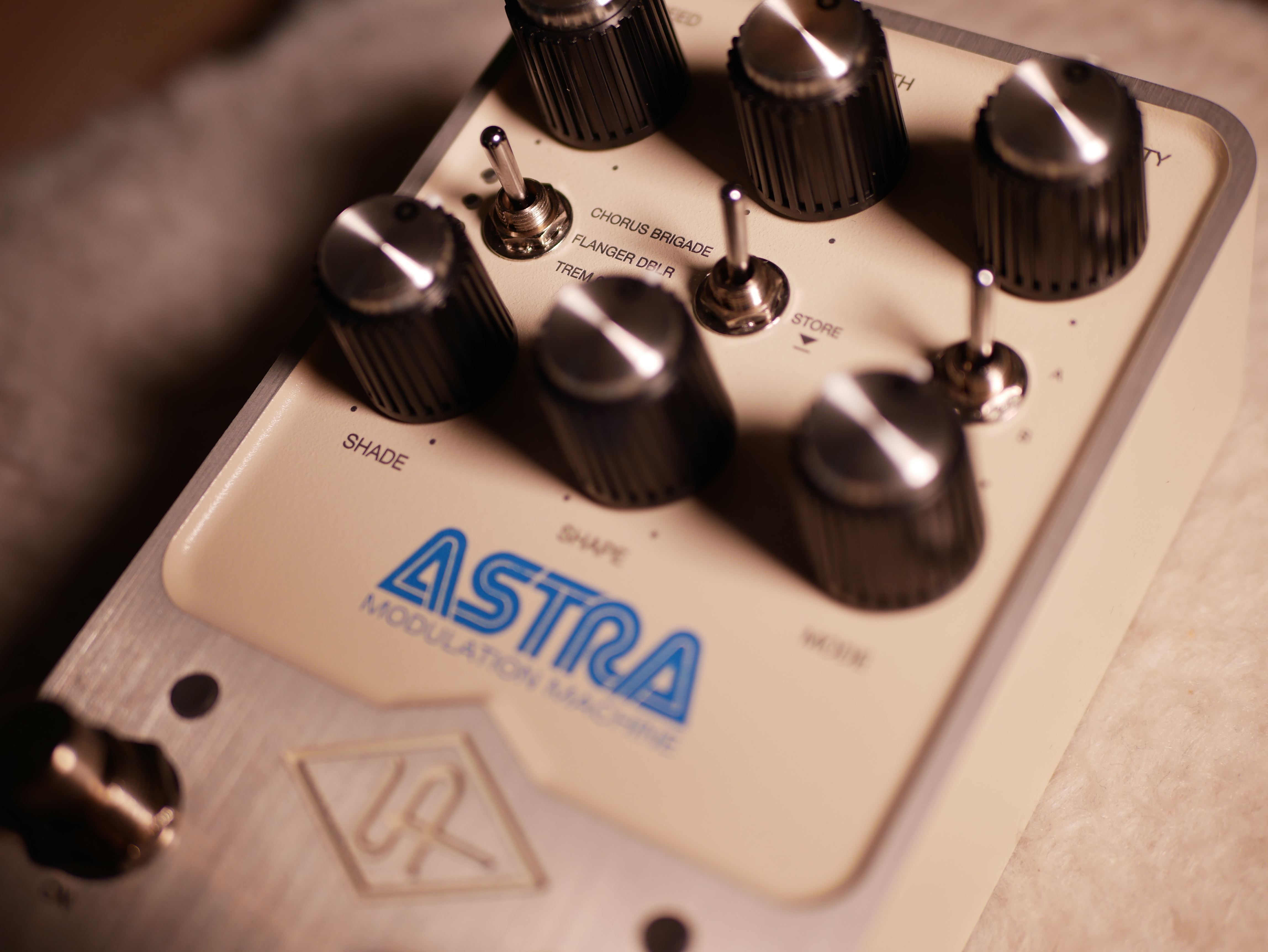 Astra Modulation Machine Universal Audio - Audiofanzine