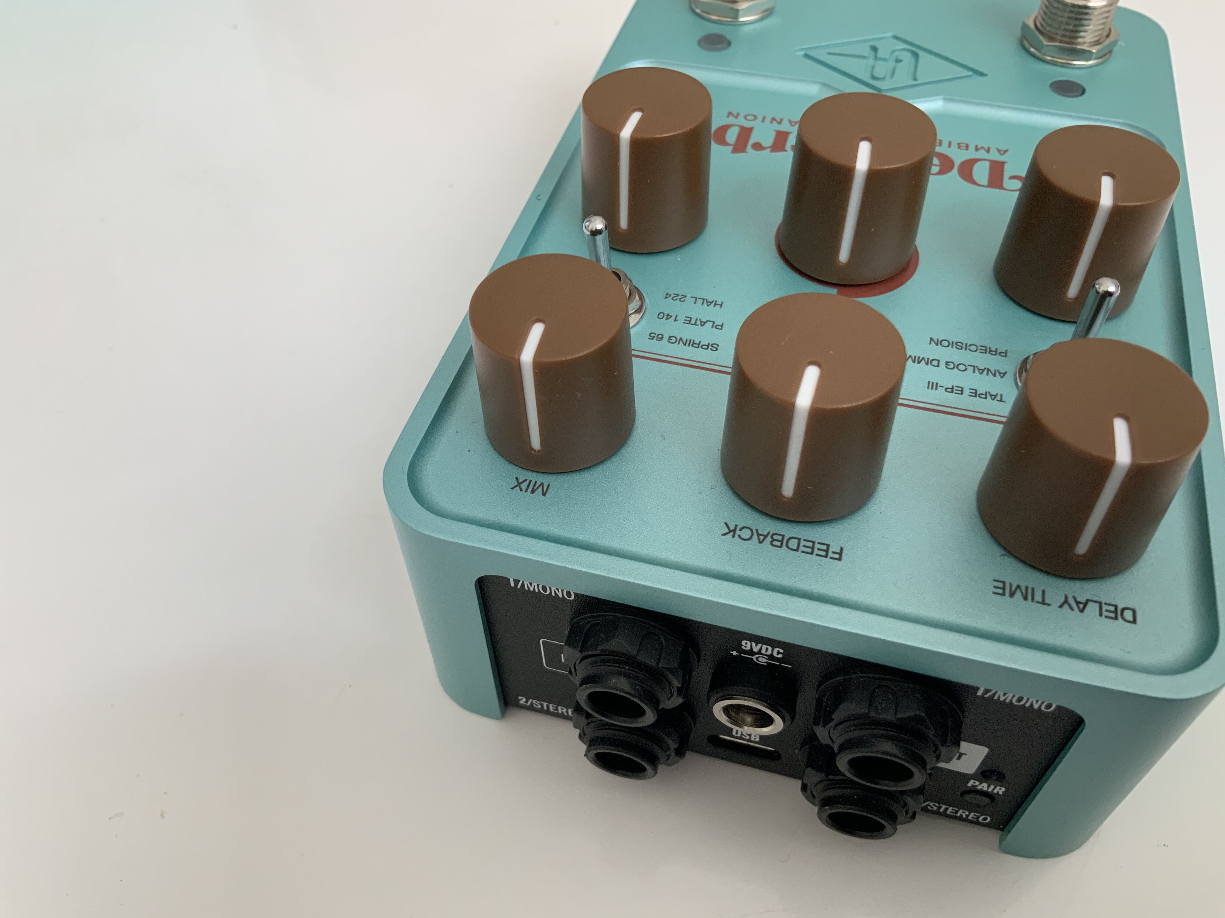 Del-Verb Ambience Companion Universal Audio - Audiofanzine