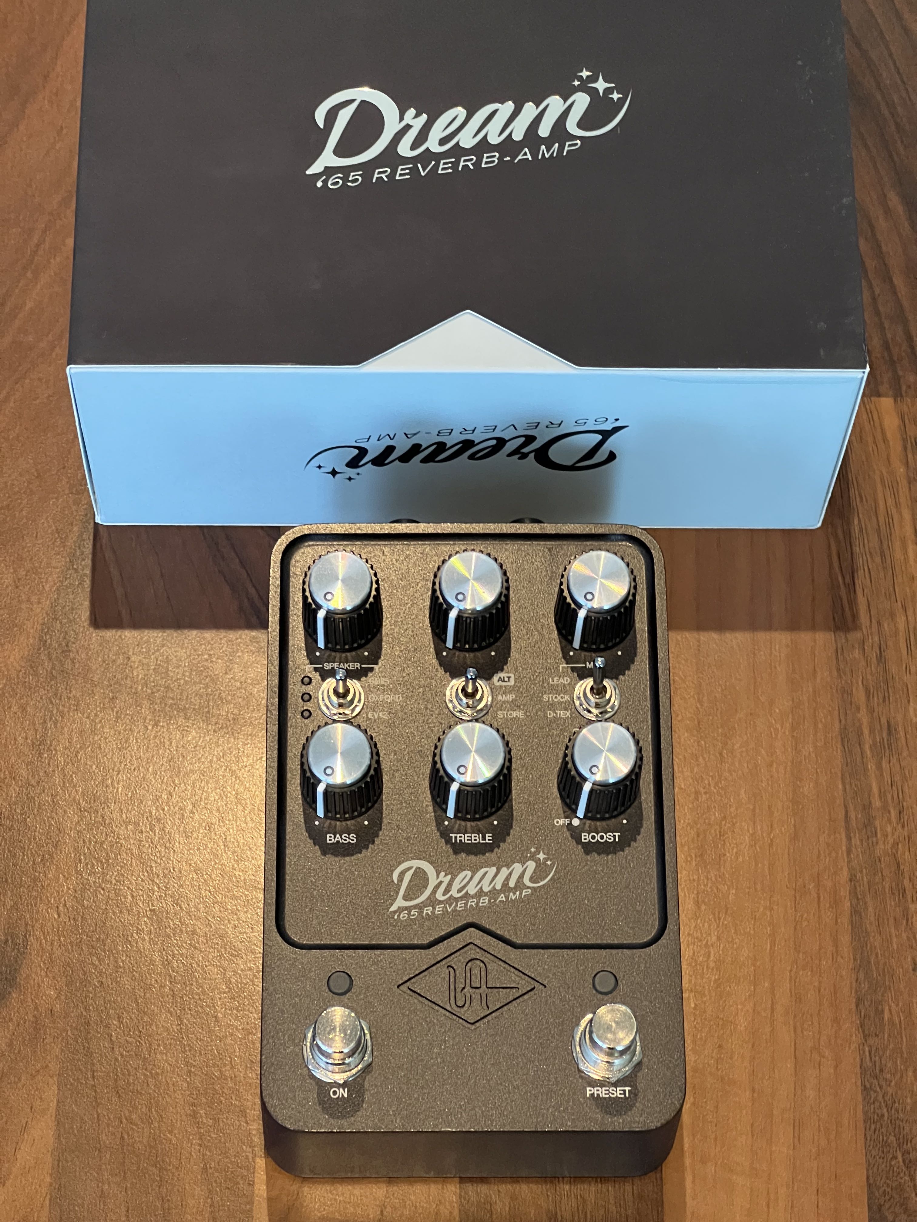 Dream '65 Reverb Amplifier Universal Audio - Audiofanzine