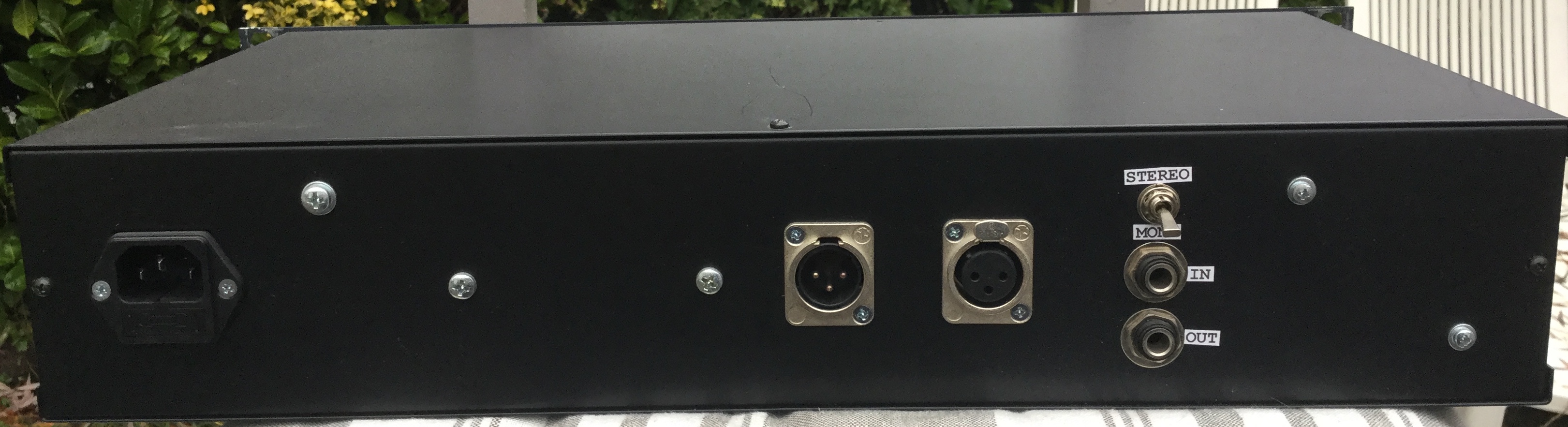 LN 1176 UREI - Universal Audio LN 1176 UREI - Audiofanzine