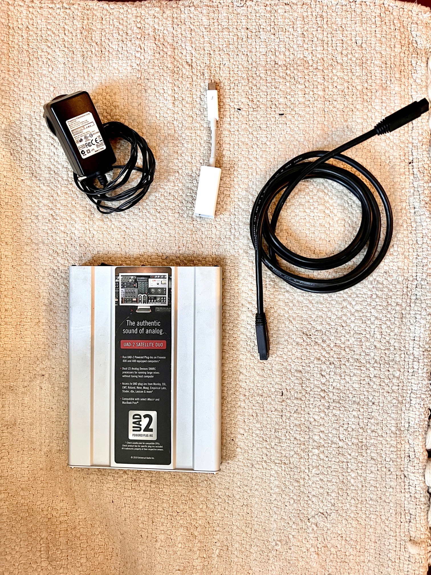 UAD-2 Satellite Duo - Universal Audio UAD-2 Satellite Duo - Audiofanzine