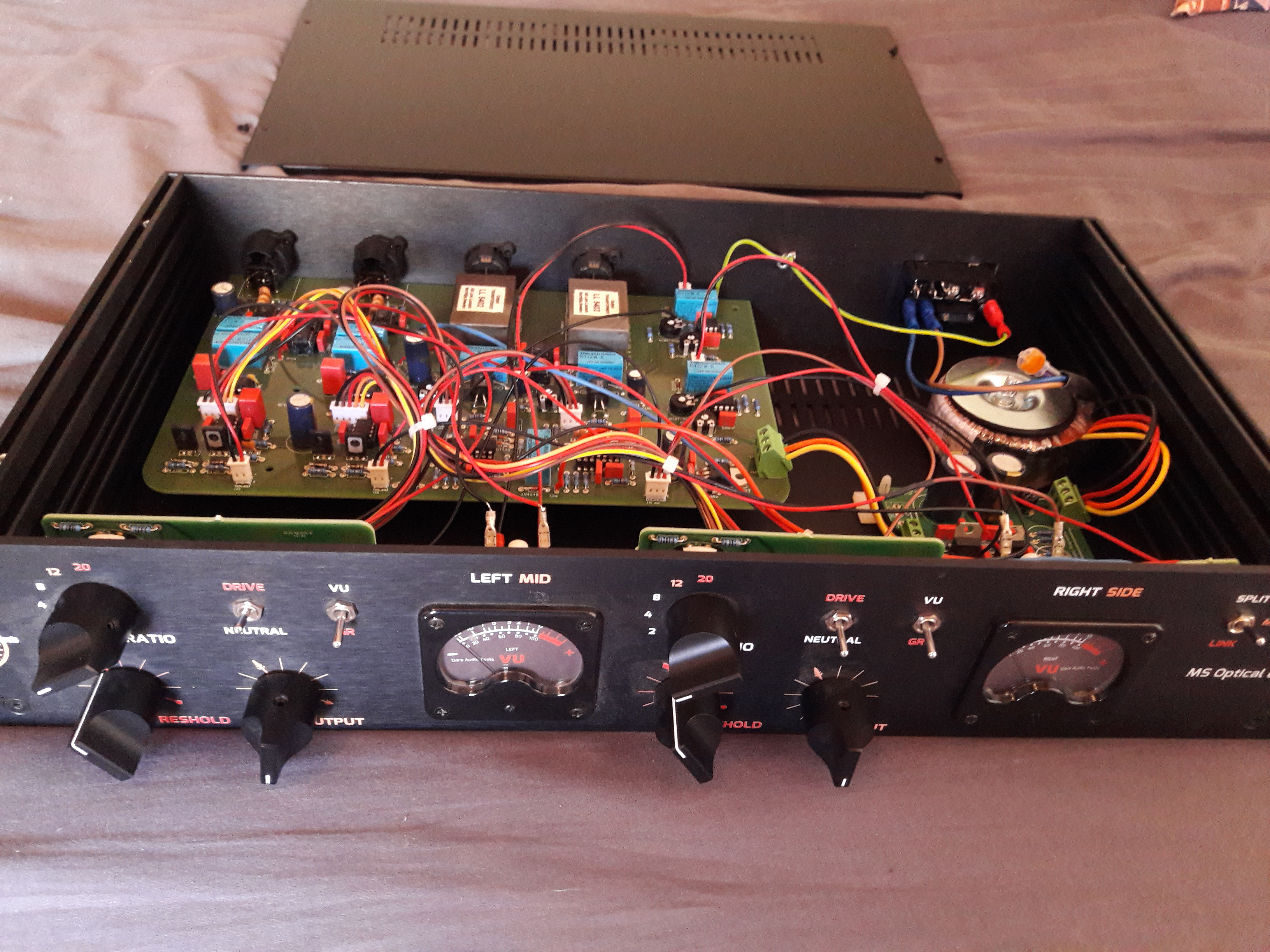 LA3A - Urei / Jbl LA3A - Audiofanzine