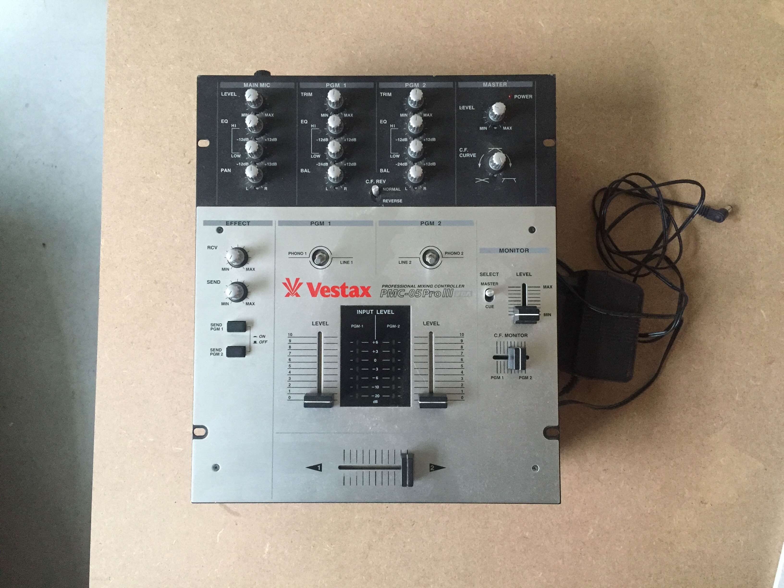 PMC-05 Pro III VCA - Vestax PMC-05 Pro III VCA - Audiofanzine