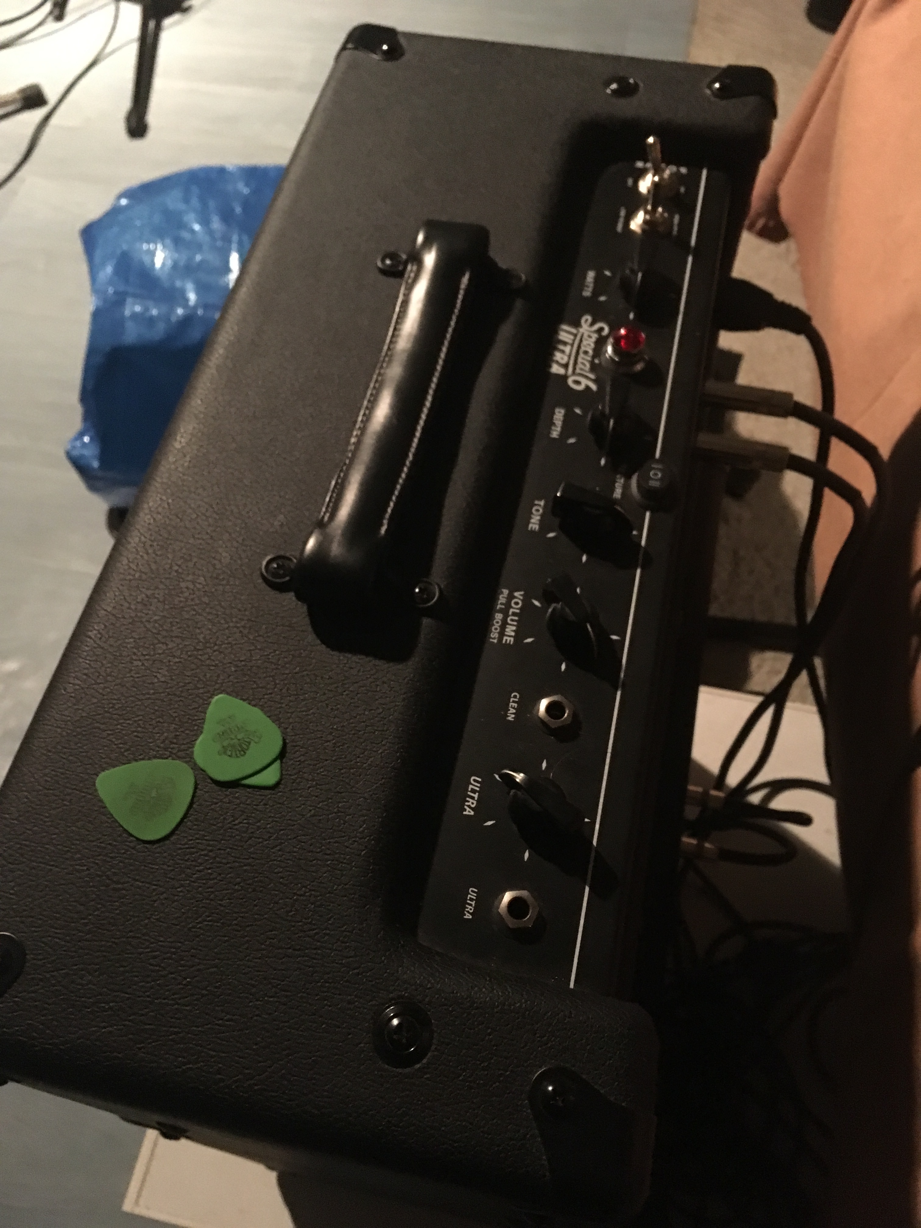 Special 6 Ultra Head VHT Amplification (AXL) - Audiofanzine