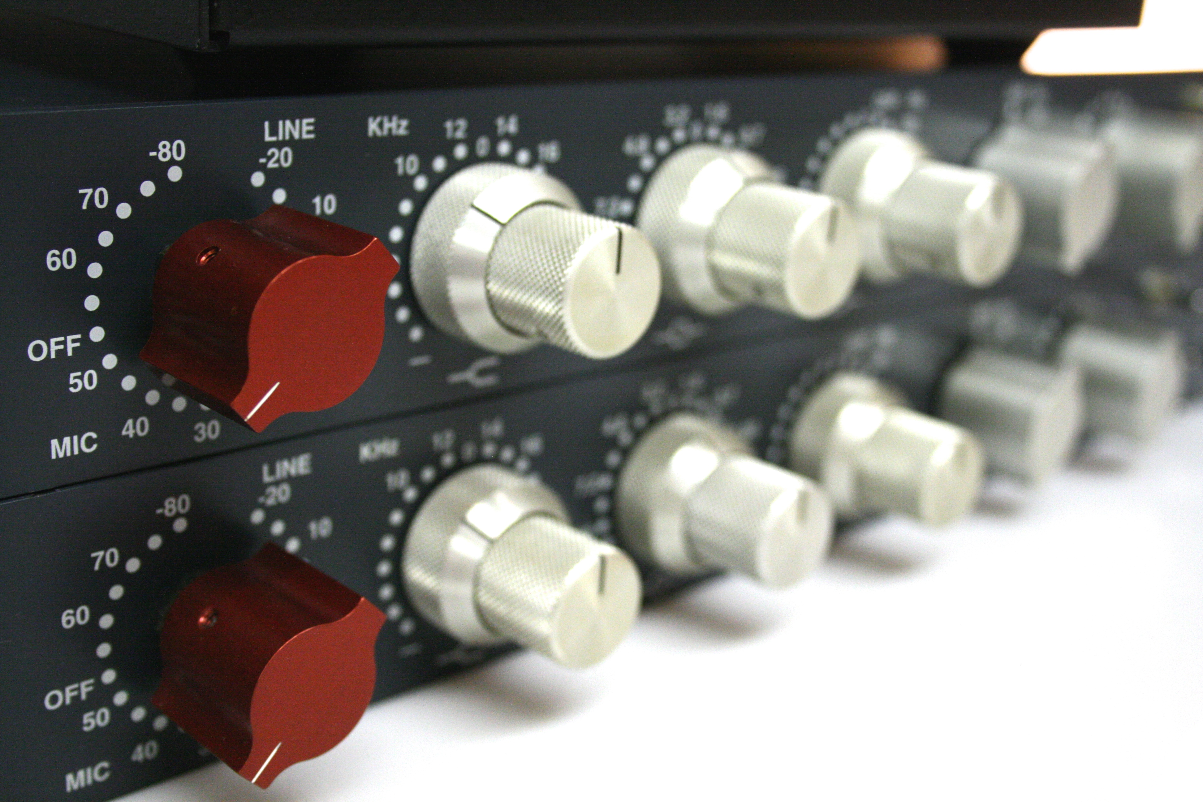 X73 - Vintech Audio X73 - Audiofanzine