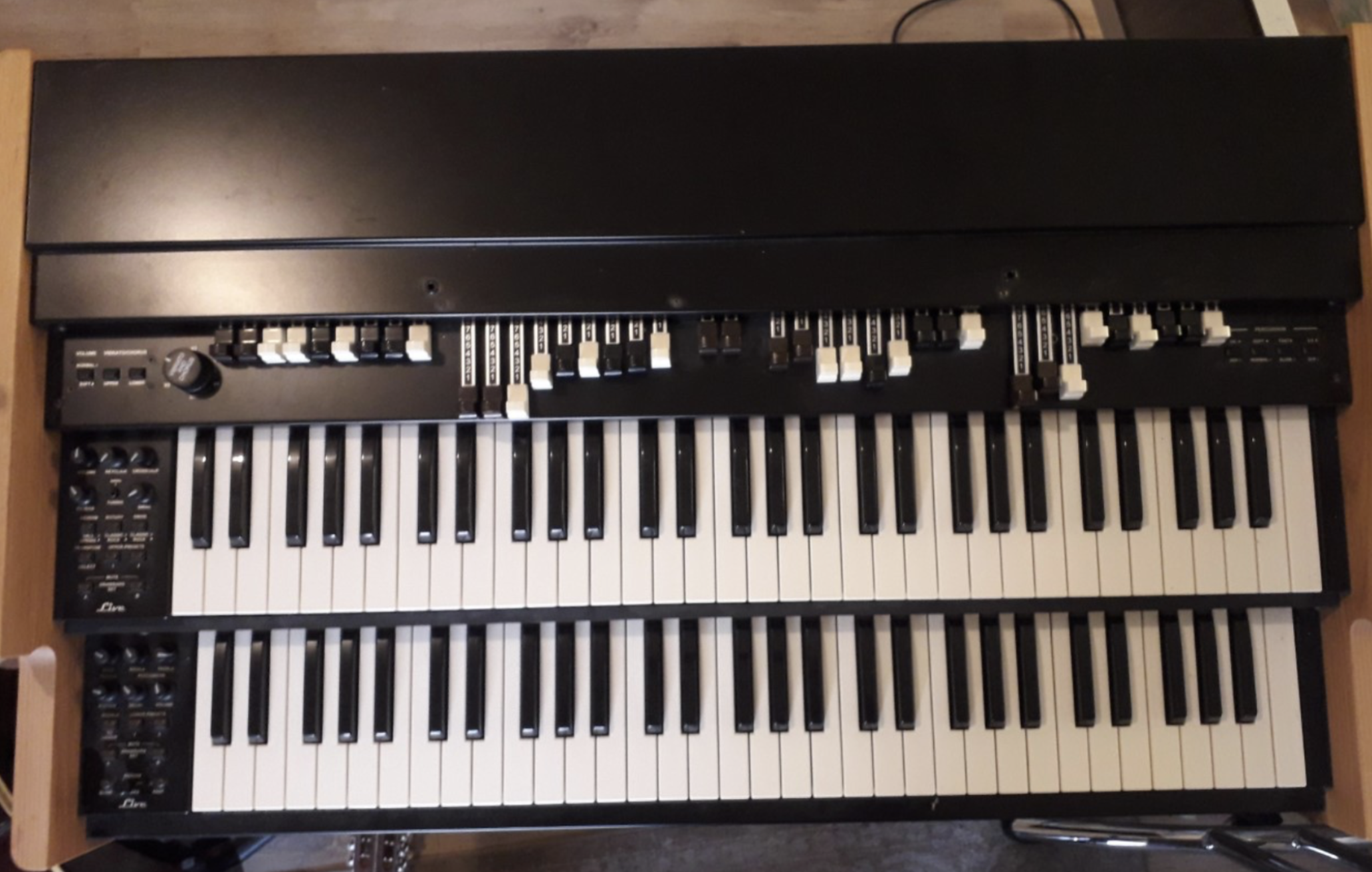 Legend Live - Viscount Legend Live - Audiofanzine