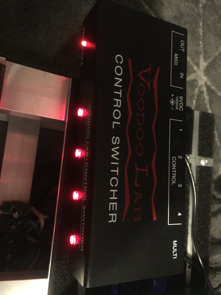 Control Switcher - Voodoo Lab Control Switcher - Audiofanzine