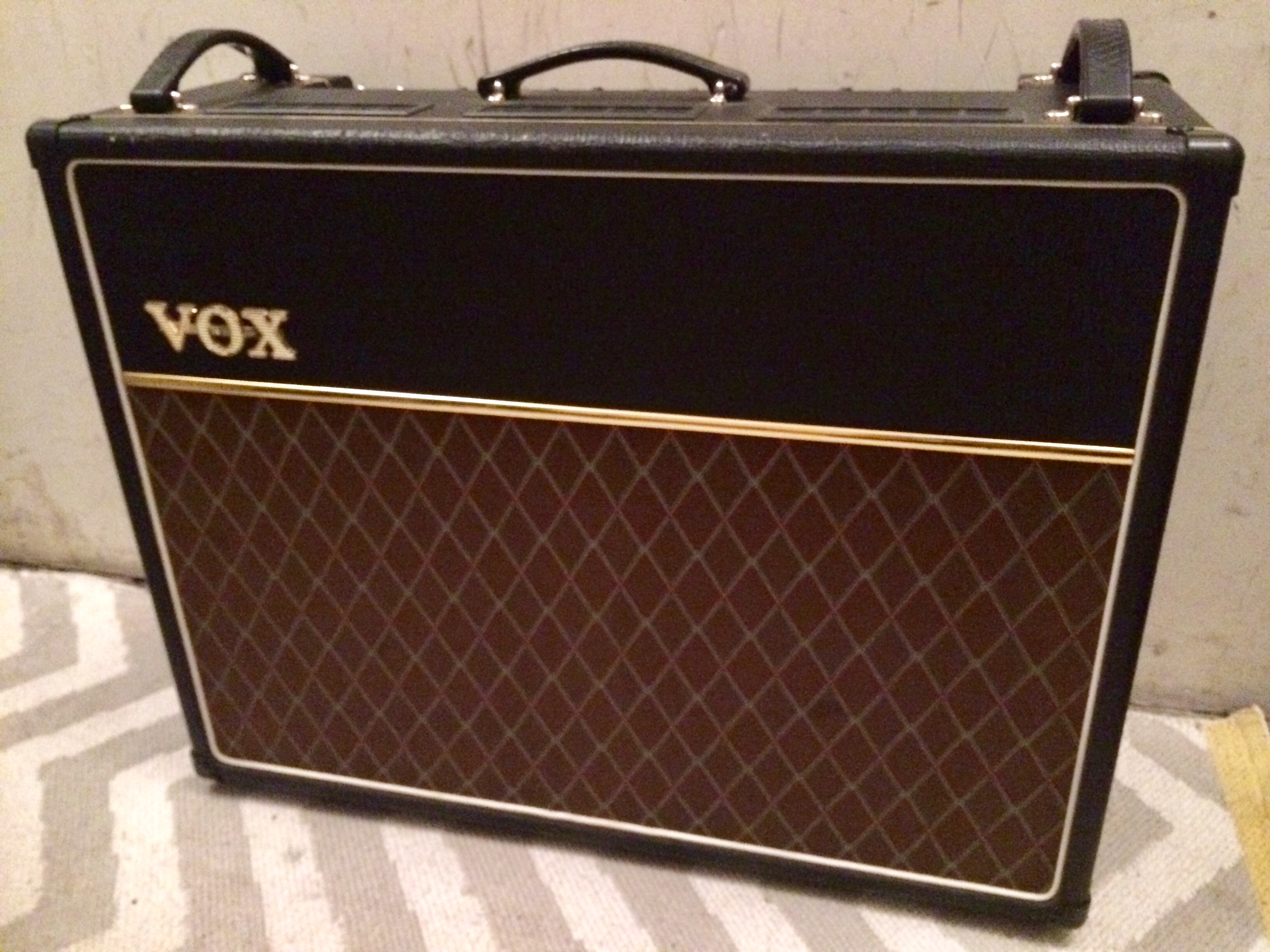 AC30C2 - Vox AC30C2 - Audiofanzine
