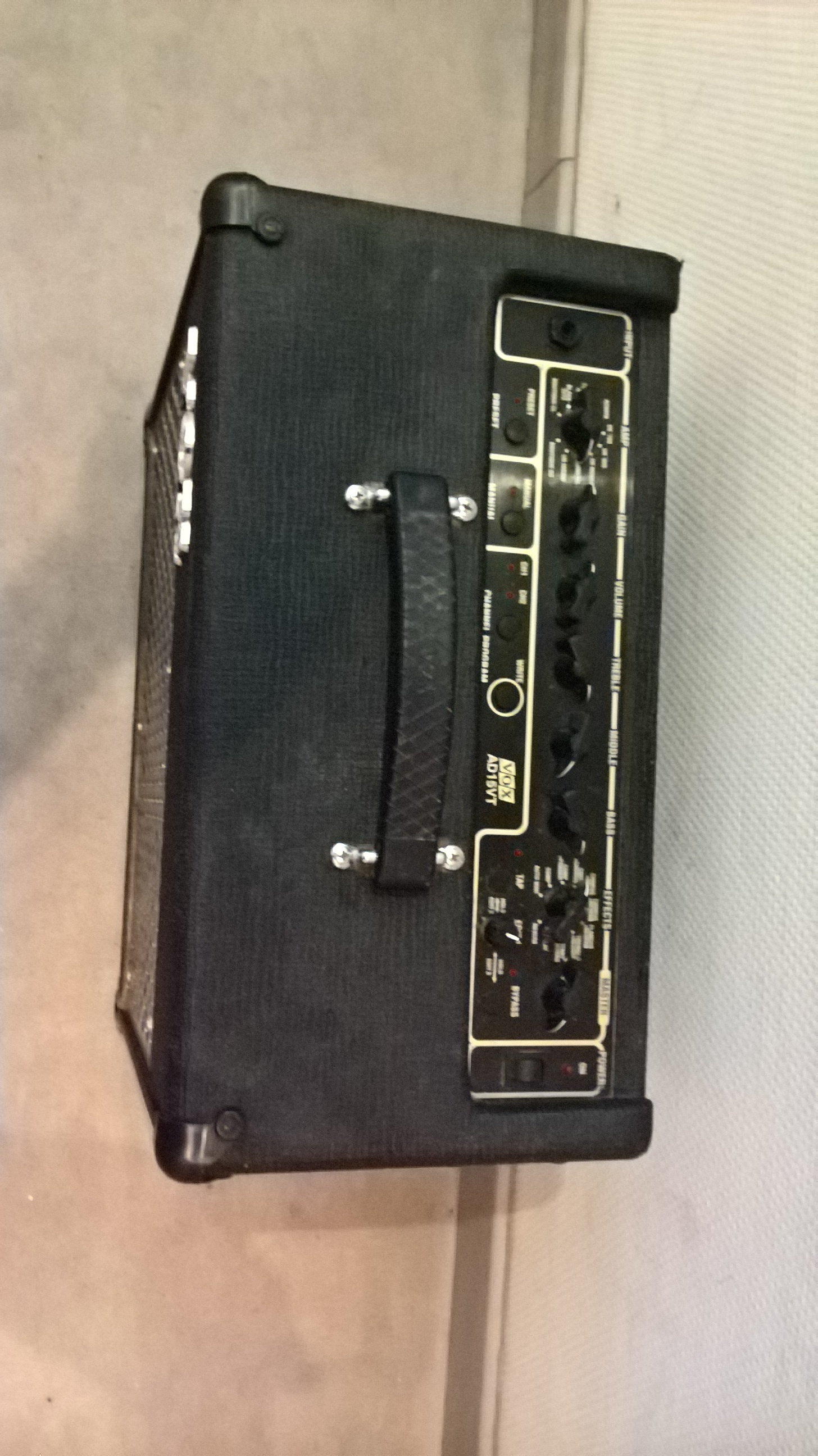 AD15VT - Vox AD15VT - Audiofanzine