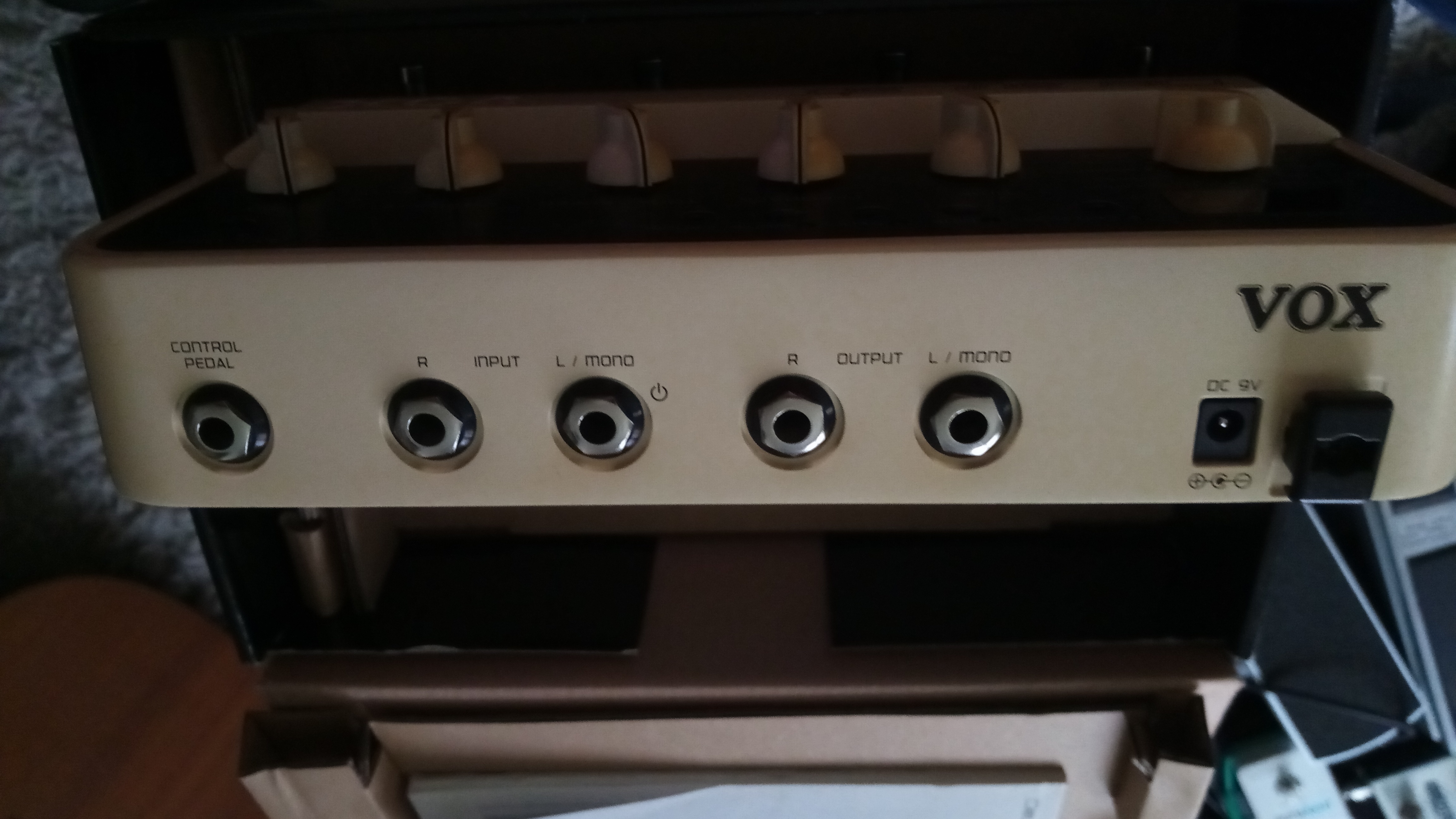 DelayLab - Vox DelayLab - Audiofanzine