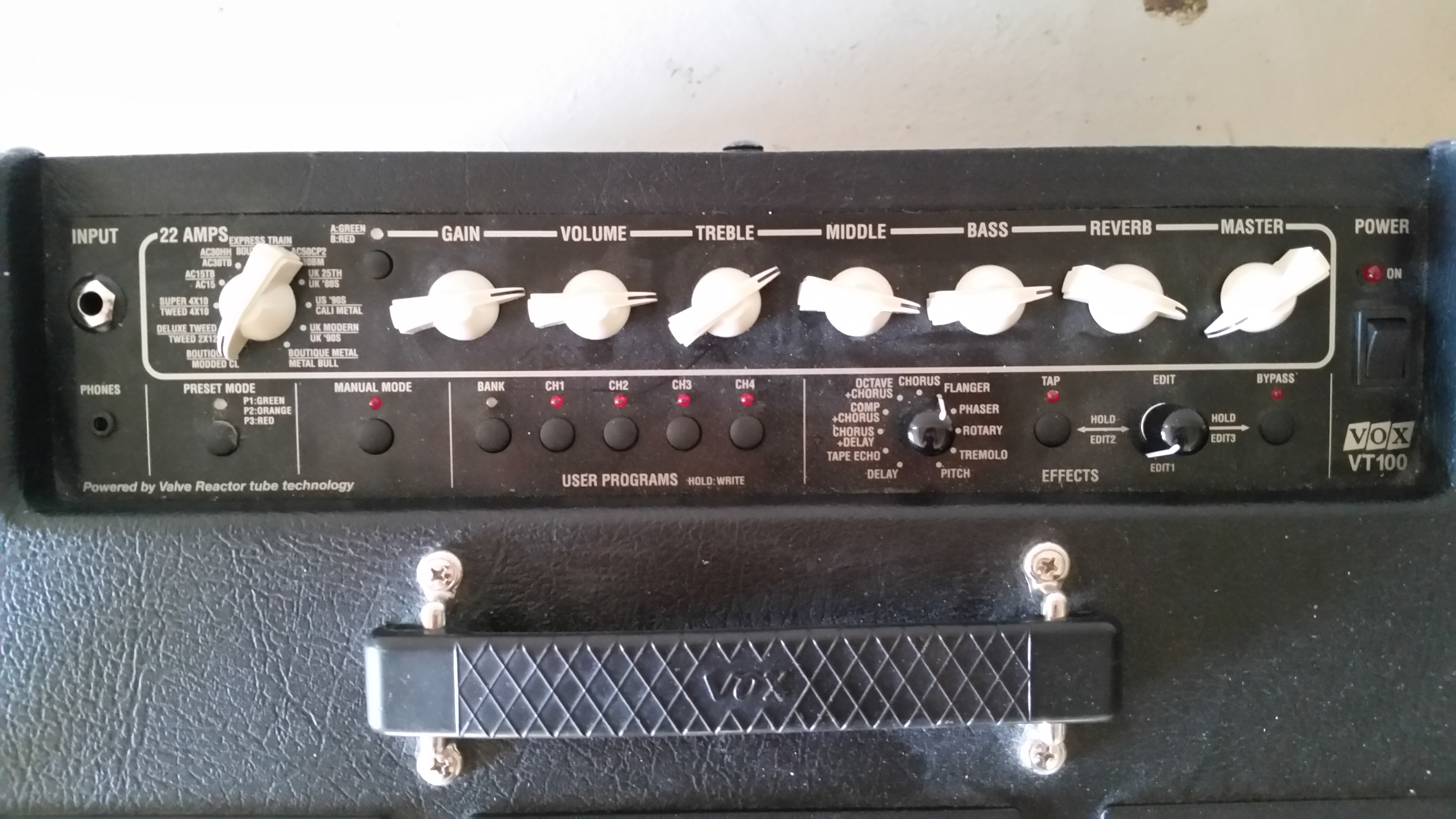 VT100 - Vox VT100 - Audiofanzine