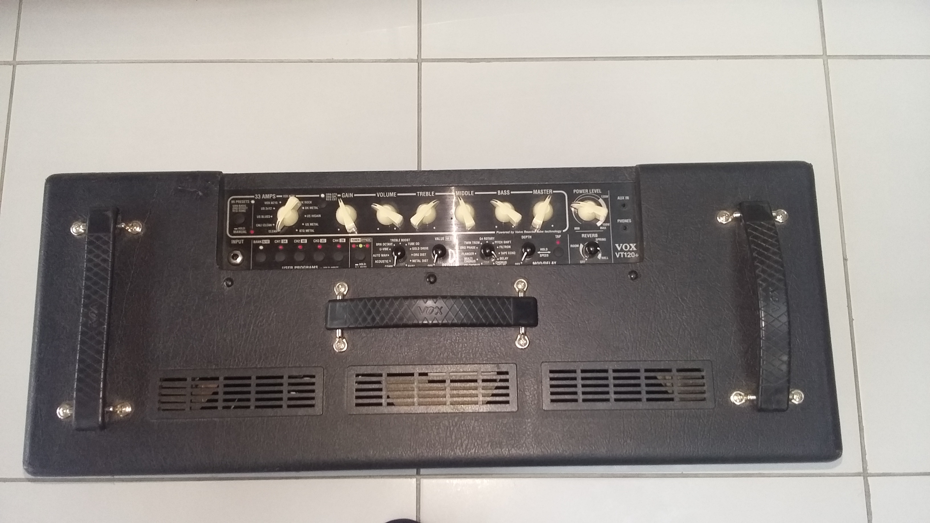 VT120+ - Vox VT120+ - Audiofanzine
