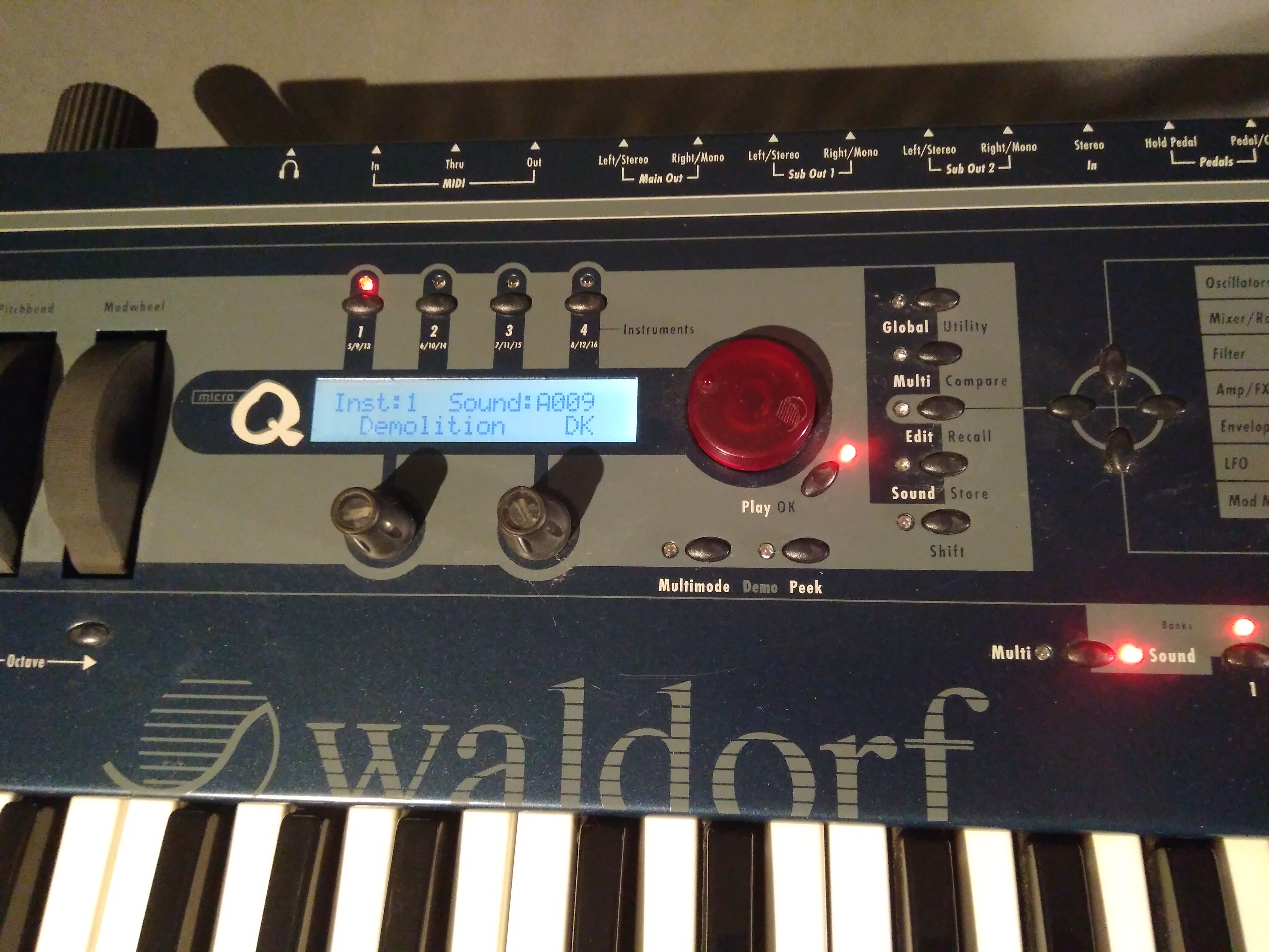 MICRO Q KEYBOARD - Waldorf Micro Q Keyboard - Audiofanzine