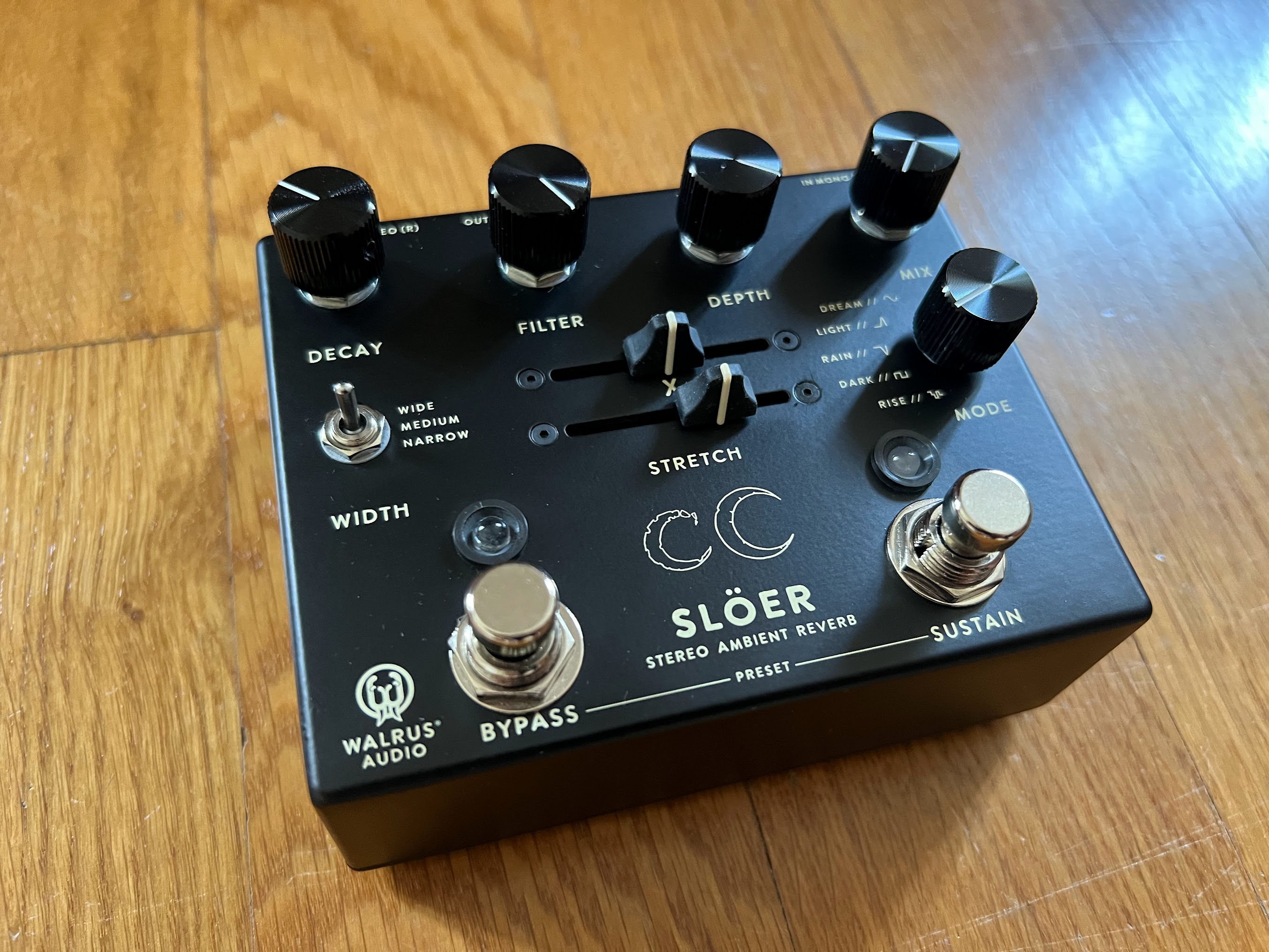 SLÖER (Stereo Ambient Reverb) Walrus Audio - Audiofanzine