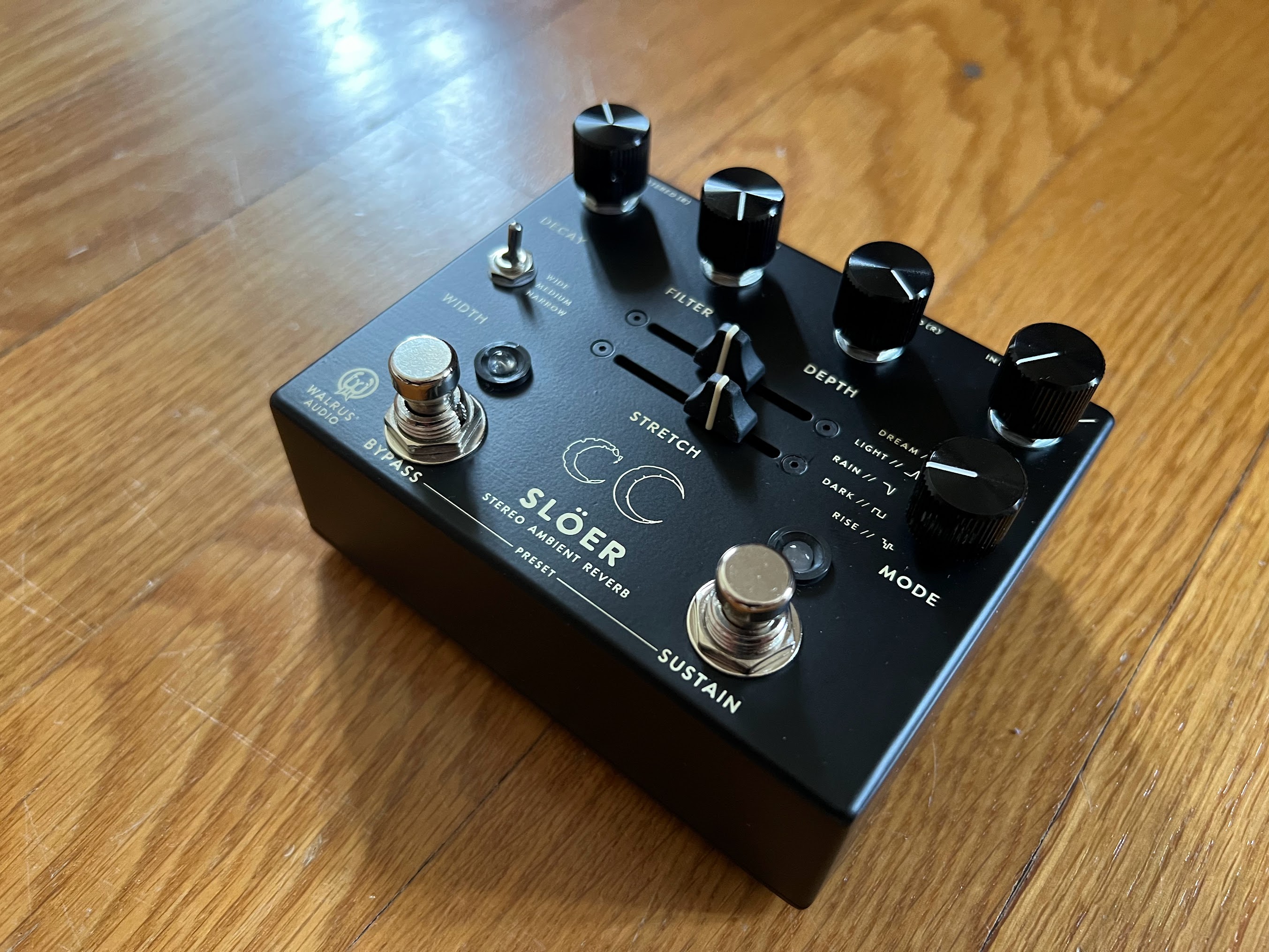 SLÖER (Stereo Ambient Reverb) Walrus Audio - Audiofanzine