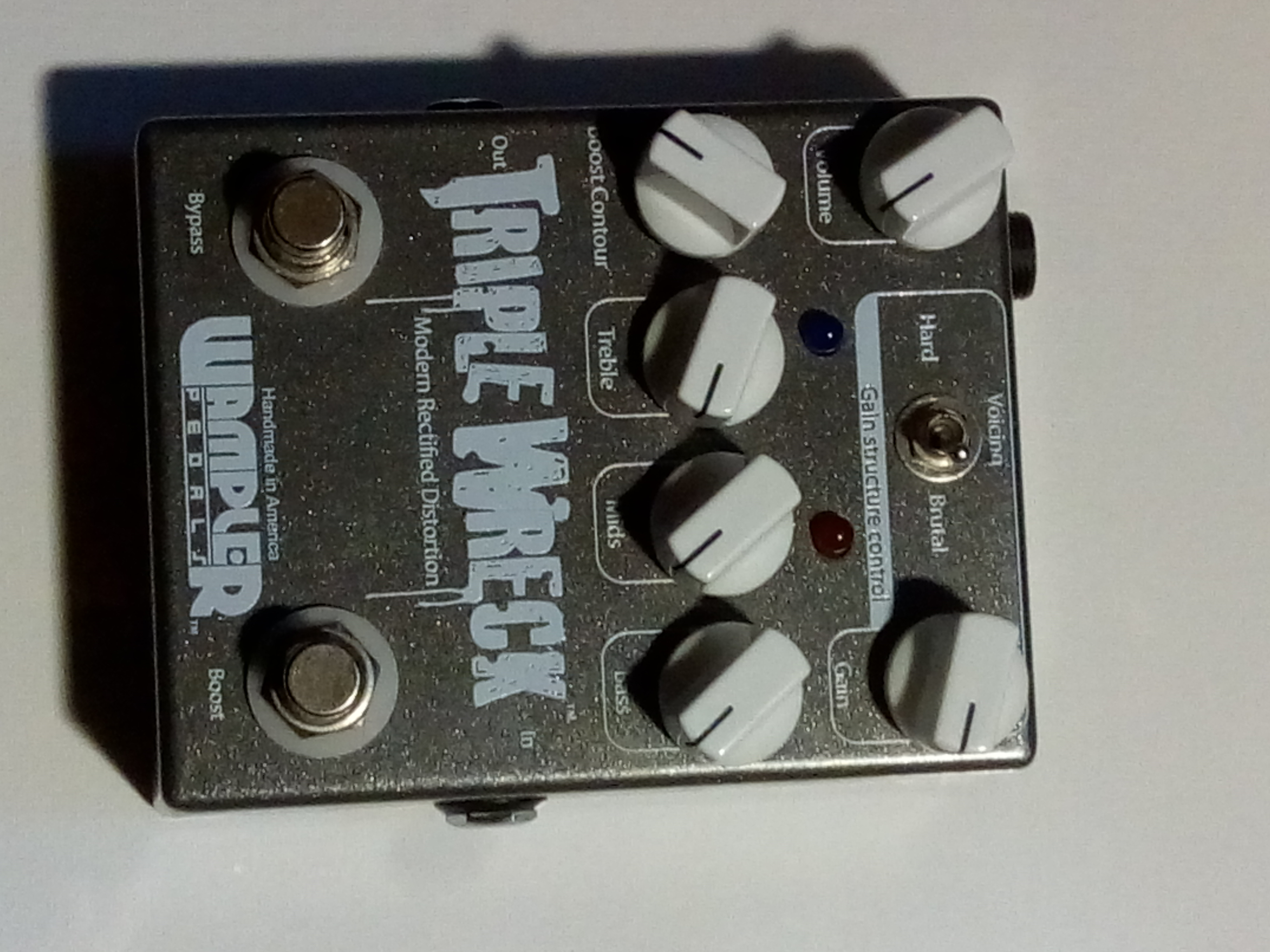 Triple Wreck Distortion Wampler Pedals - Audiofanzine
