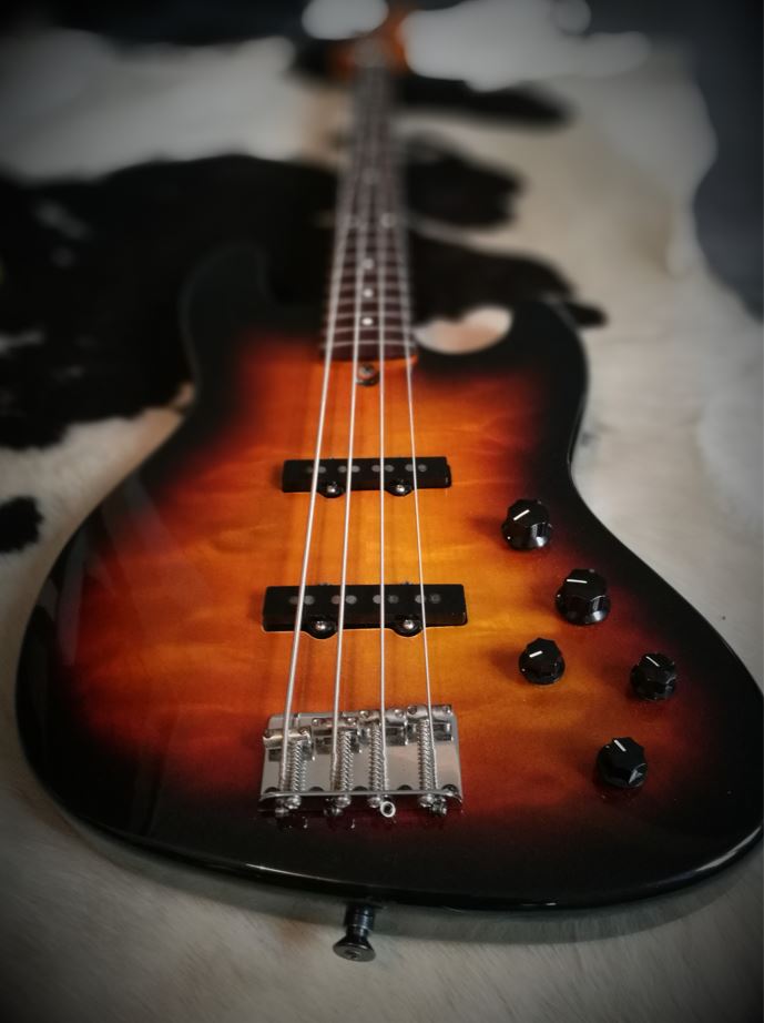 Jazz Bass - Warmoth Jazz Bass - Audiofanzine
