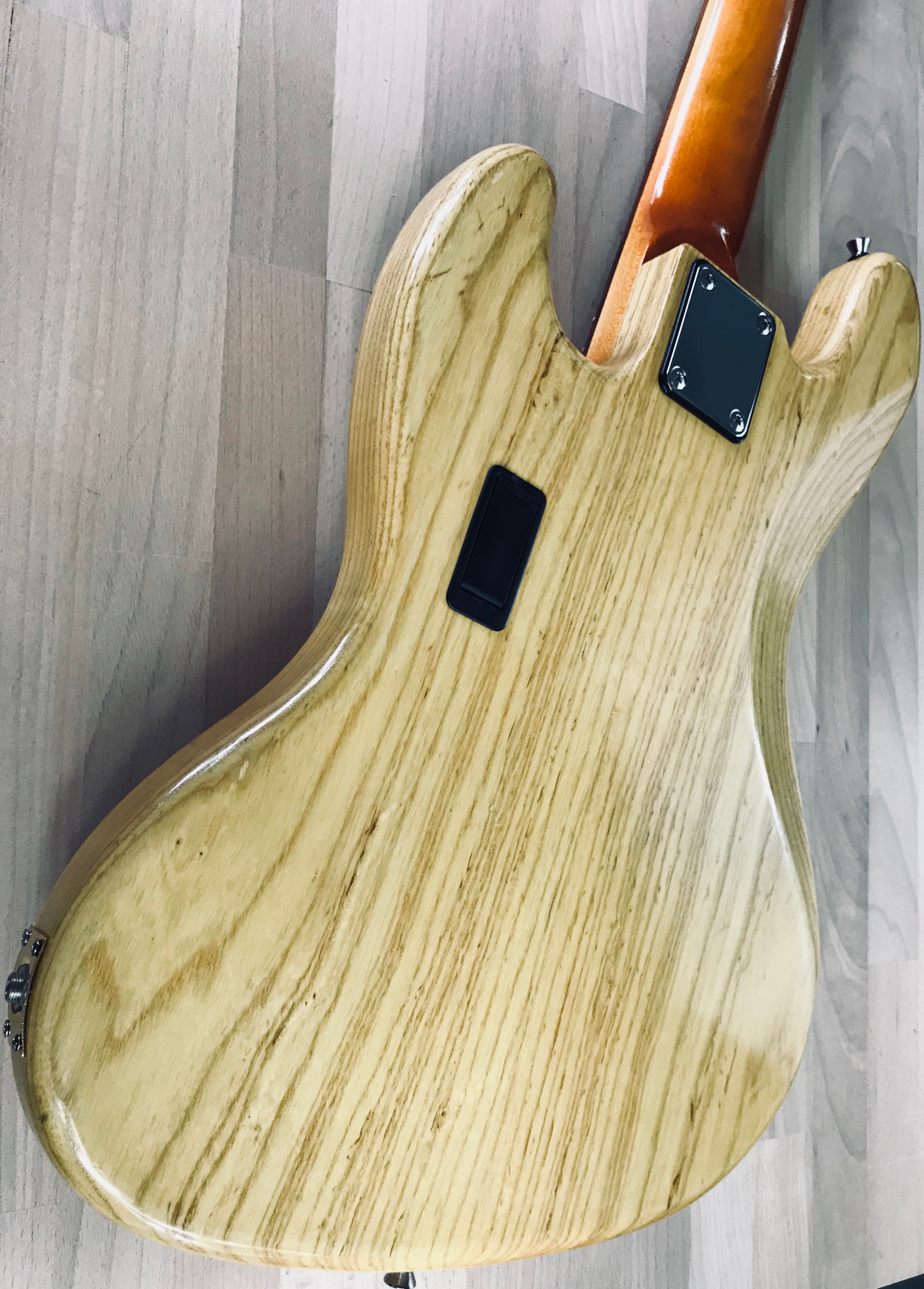 PJ5 Custom - Warmoth PJ5 Custom - Audiofanzine