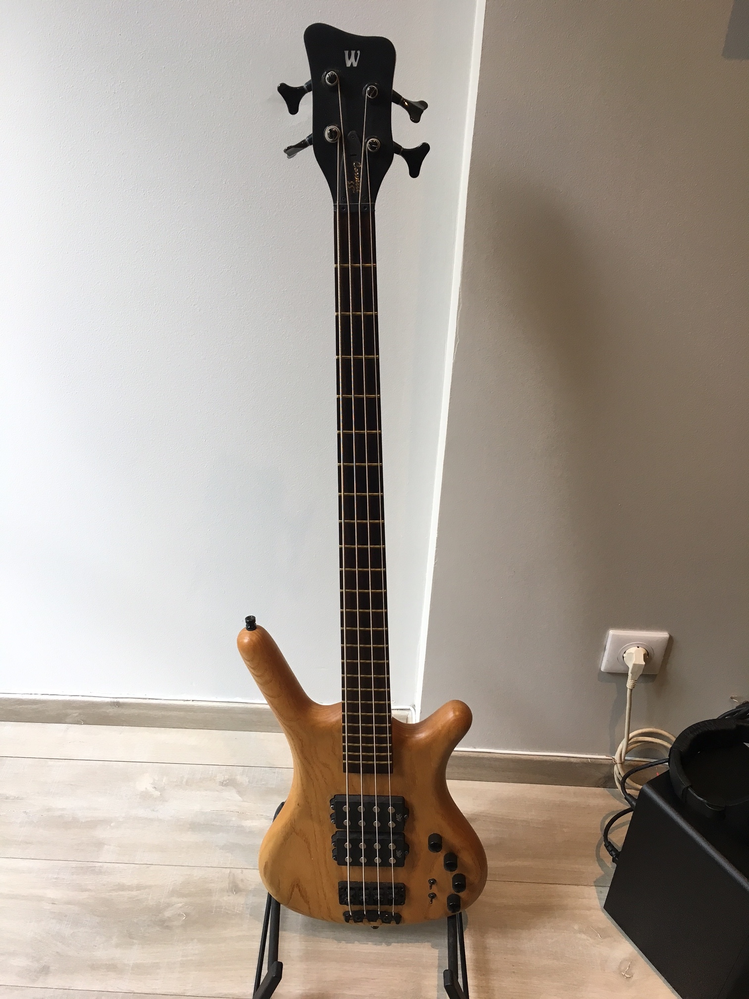 CORVETTE $$ 4 - Warwick Corvette $$ 4 - Audiofanzine