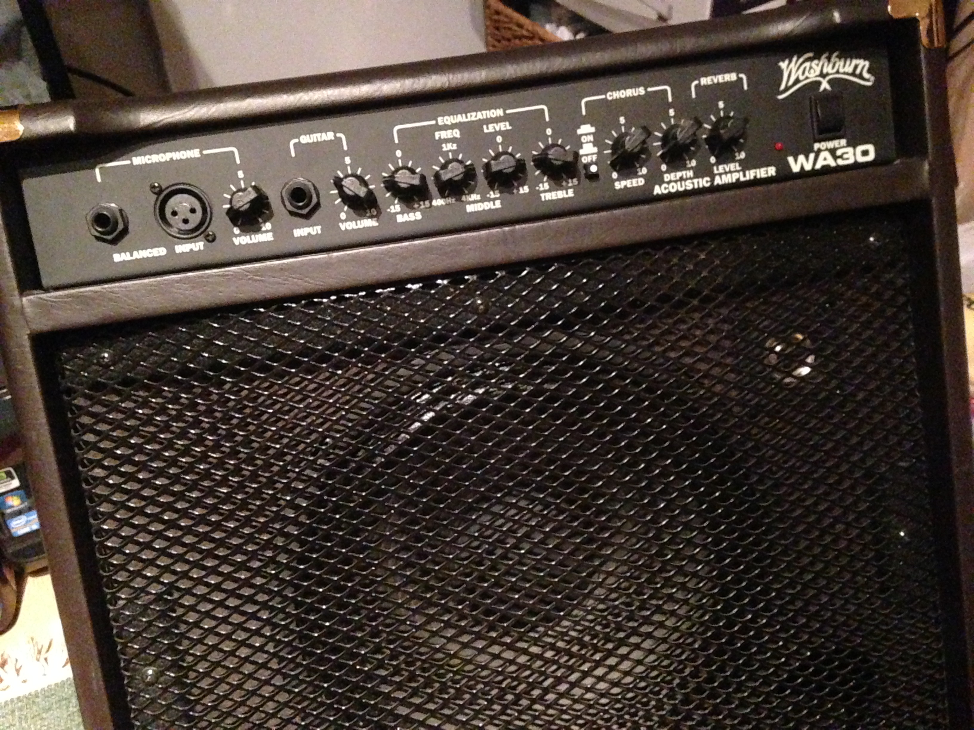 WA30 - Washburn WA30 - Audiofanzine