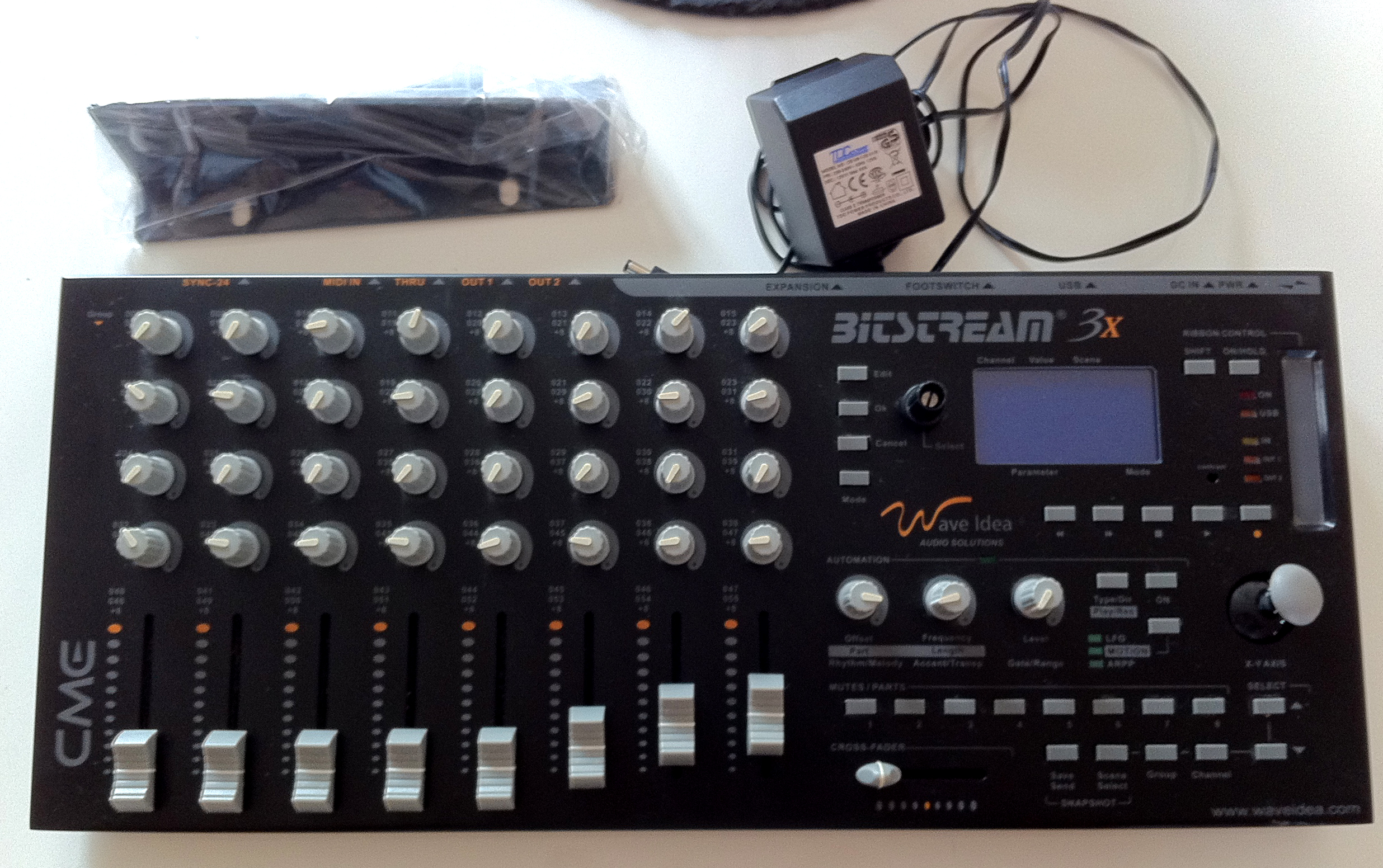 BIT STREAM 3X - Wave Idea Bit Stream 3X - Audiofanzine