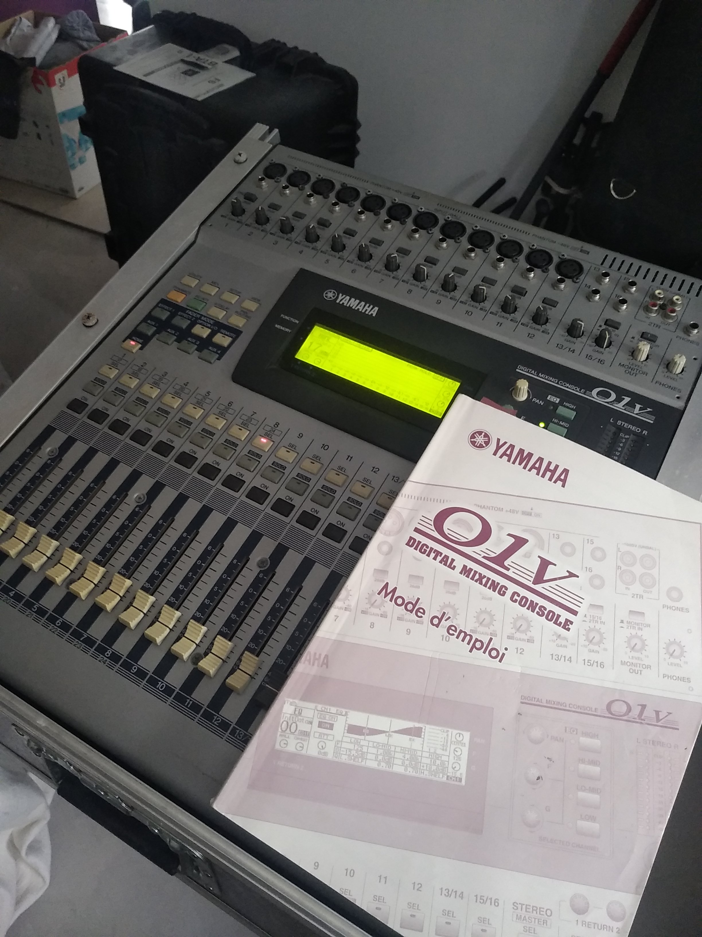 01V - Yamaha 01V - Audiofanzine