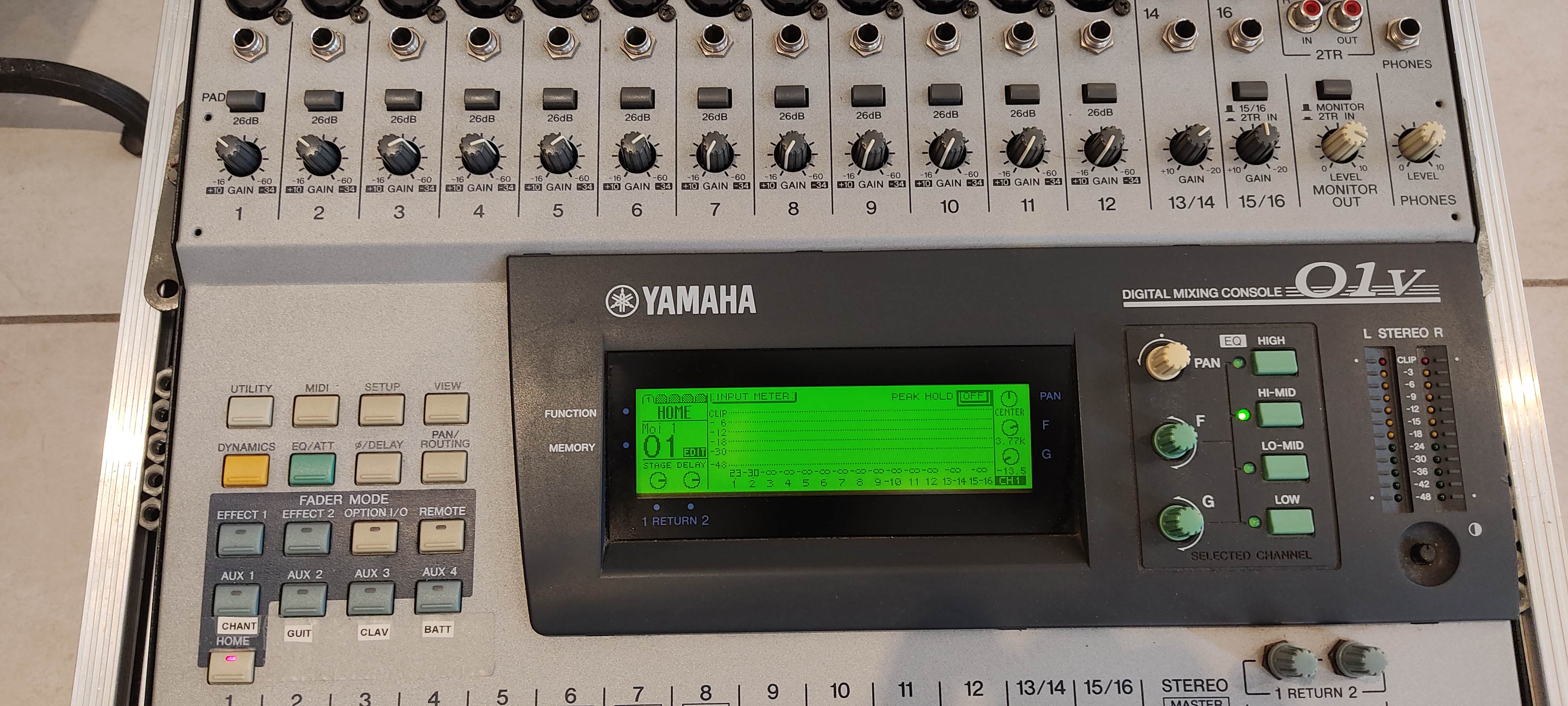 01V - Yamaha 01V - Audiofanzine