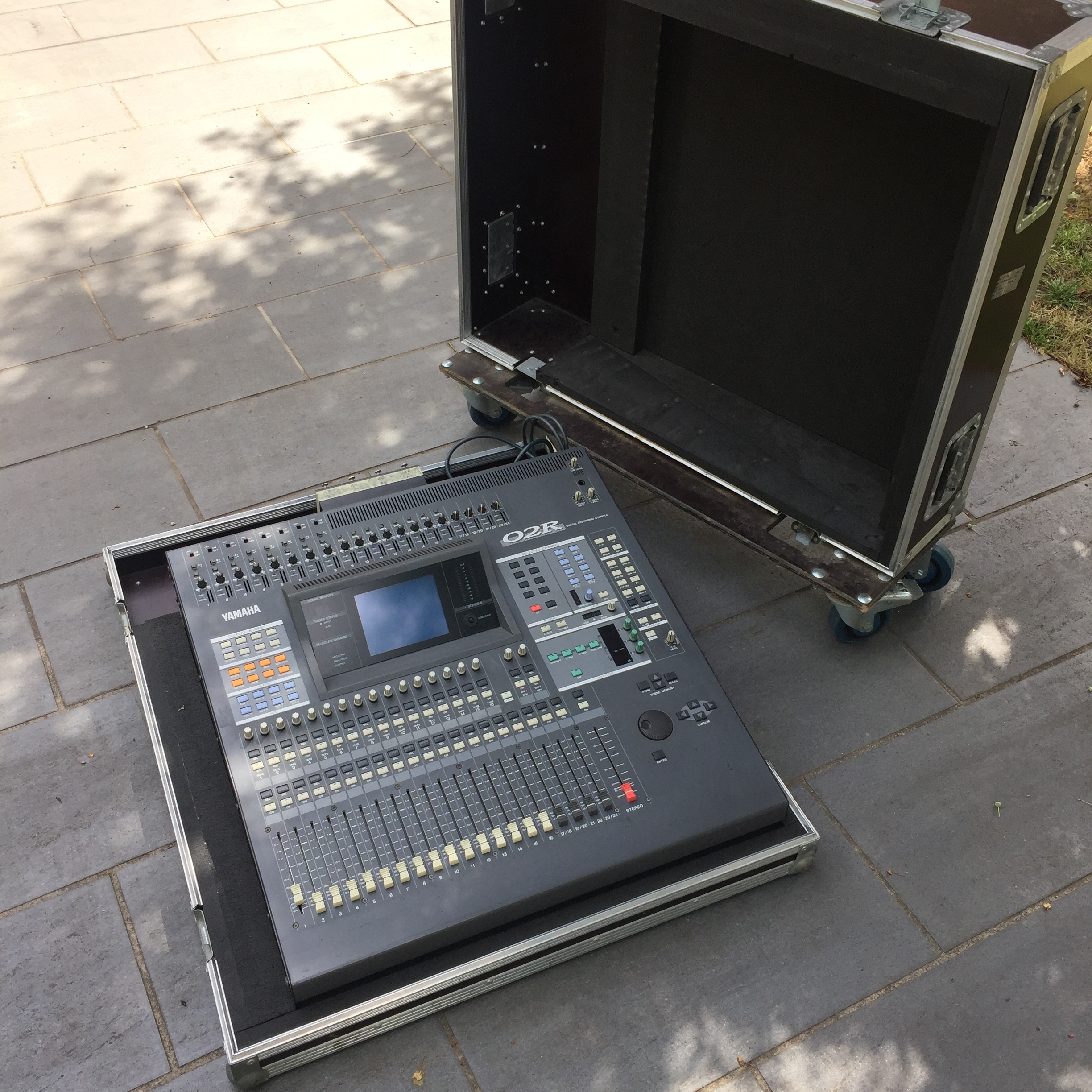 02R - Yamaha 02R - Audiofanzine