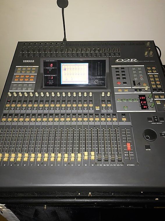 02R - Yamaha 02R - Audiofanzine