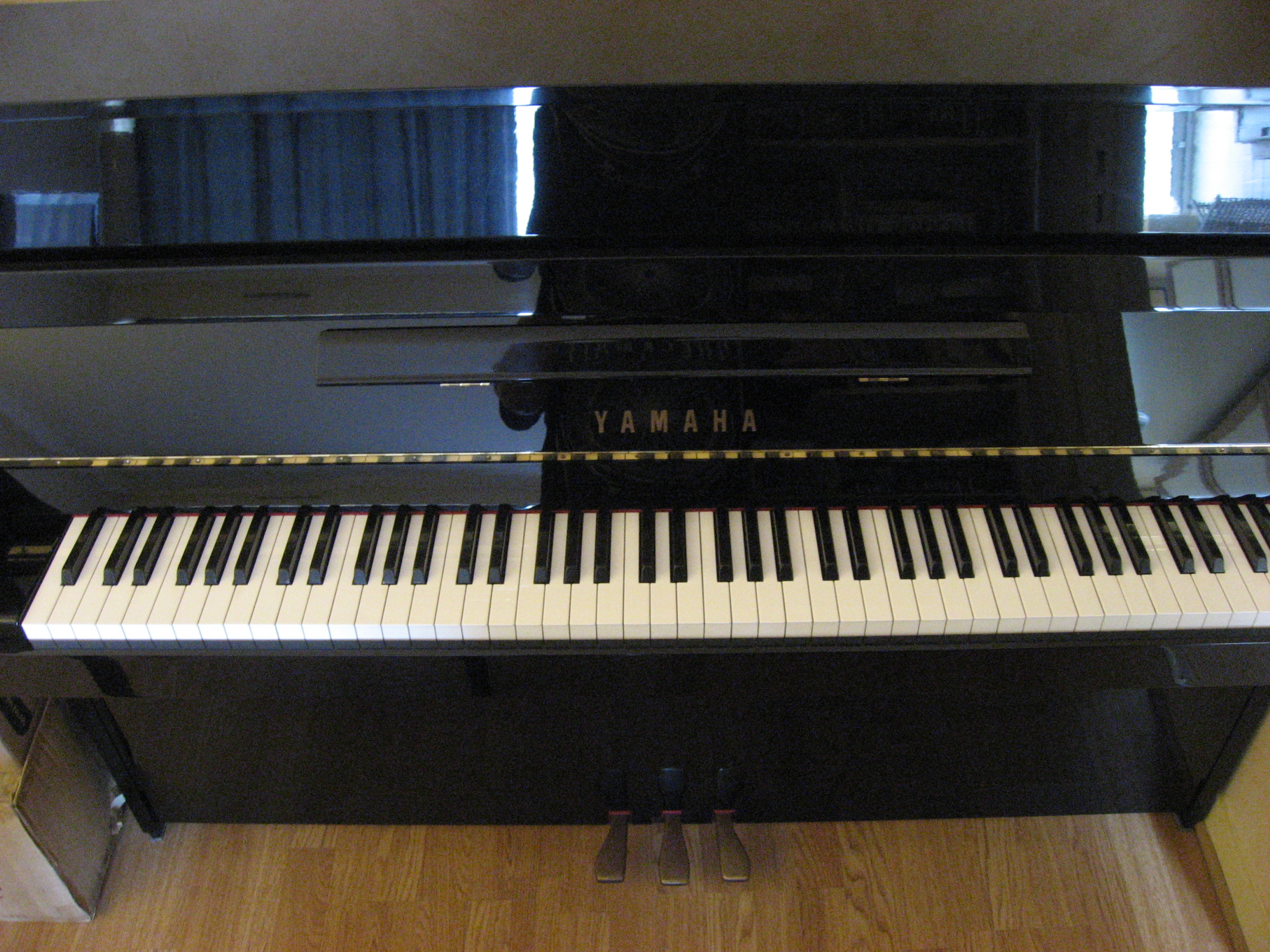 Photo Yamaha B1 Yamaha B1 11977 454471 Audiofanzine photo-yamaha-b1-yamaha-b1-11977-454471-audiofanzine