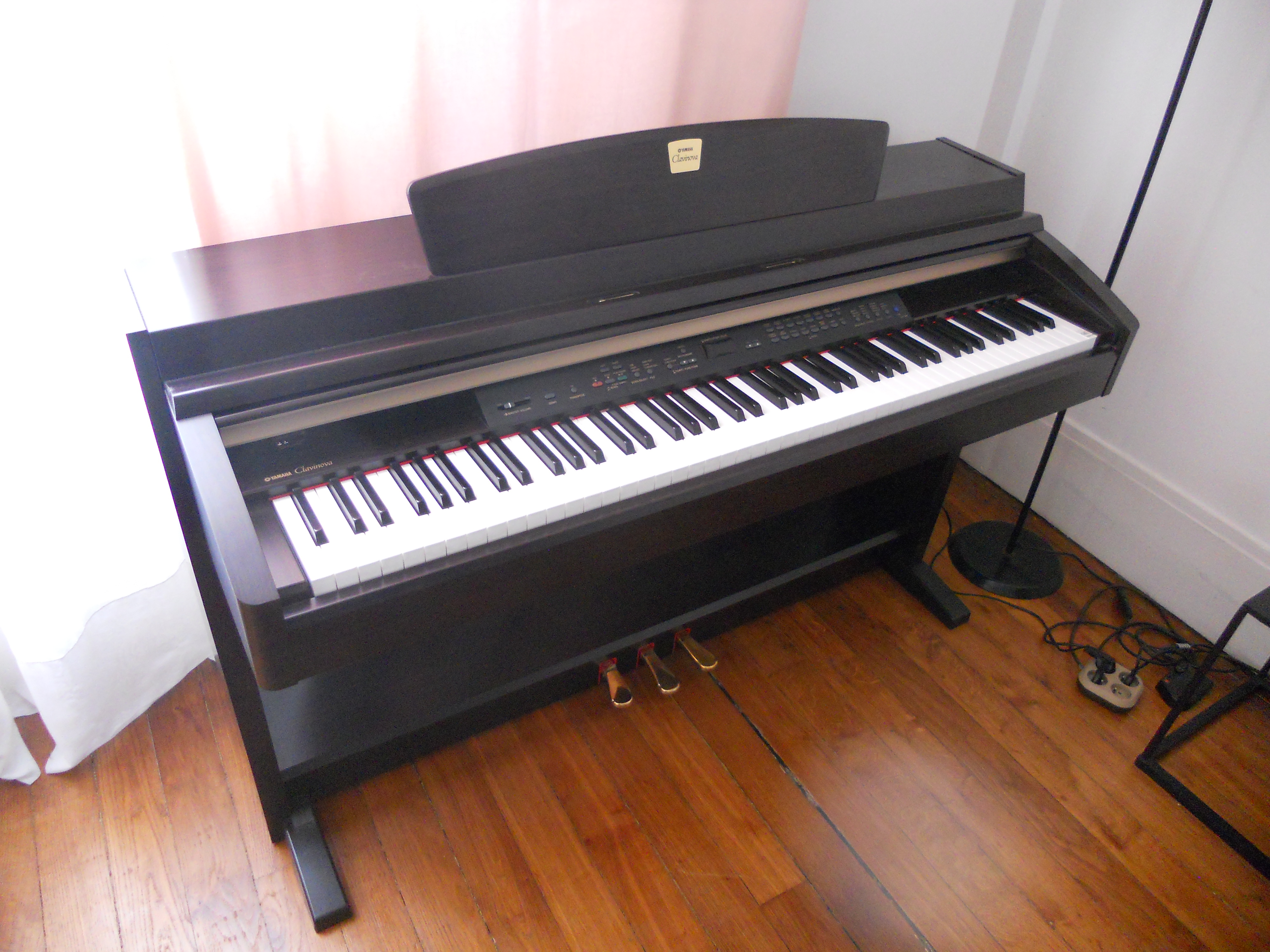 Clavinova Clp - JungleKey.fr Image