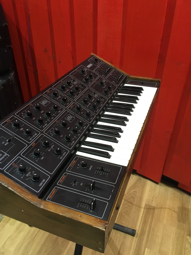 CS15 - Yamaha CS15 - Audiofanzine