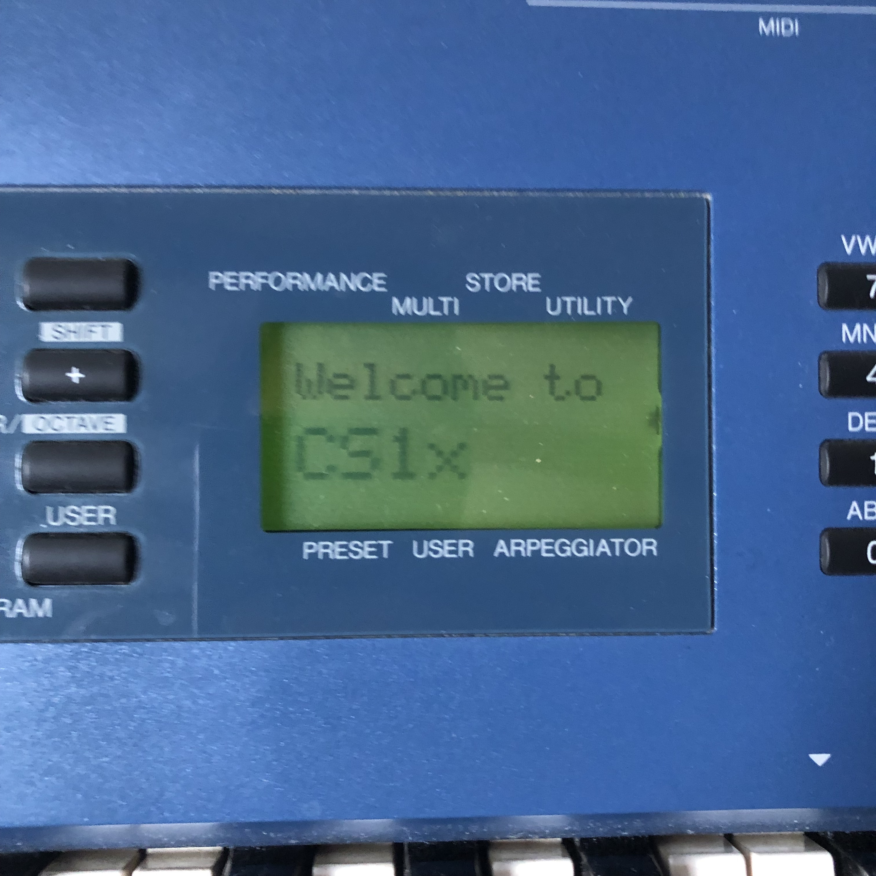 CS1X - Yamaha CS1X - Audiofanzine