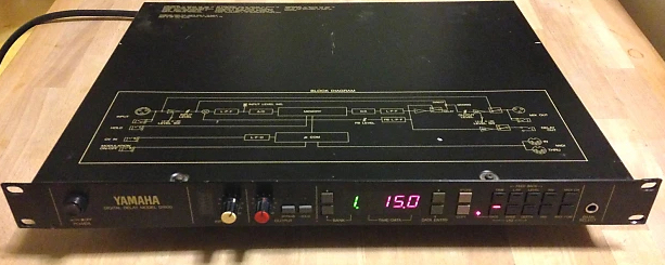 D1500 - Yamaha D1500 - Audiofanzine