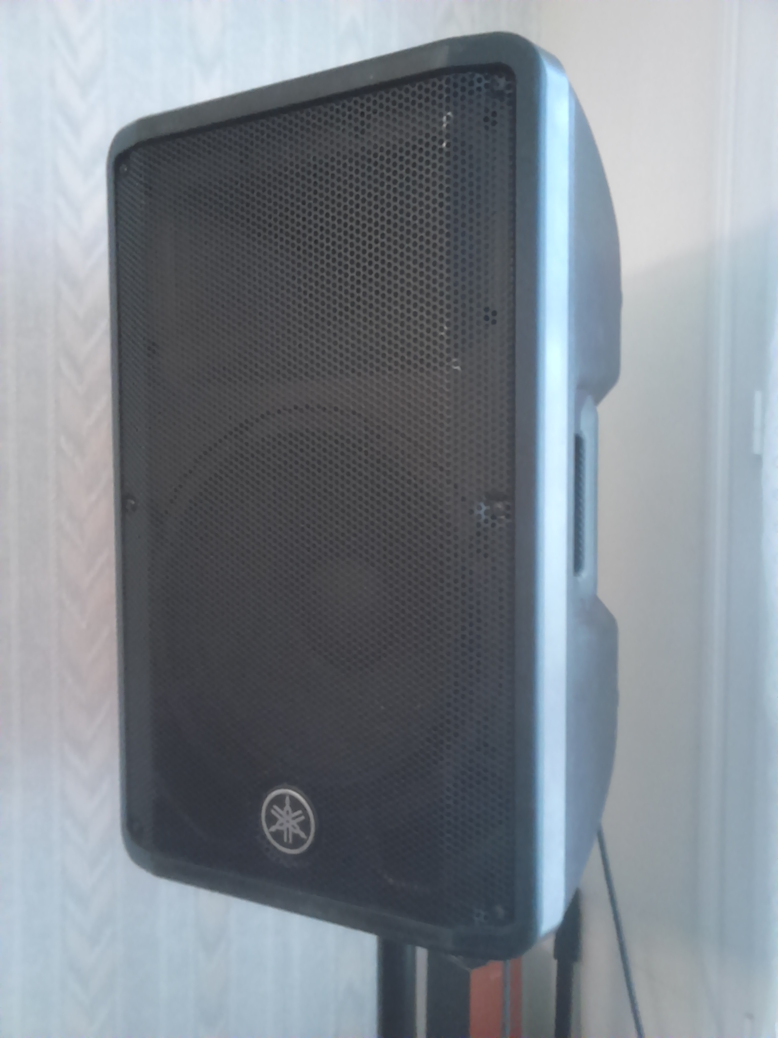 DBR12 - Yamaha DBR12 - Audiofanzine