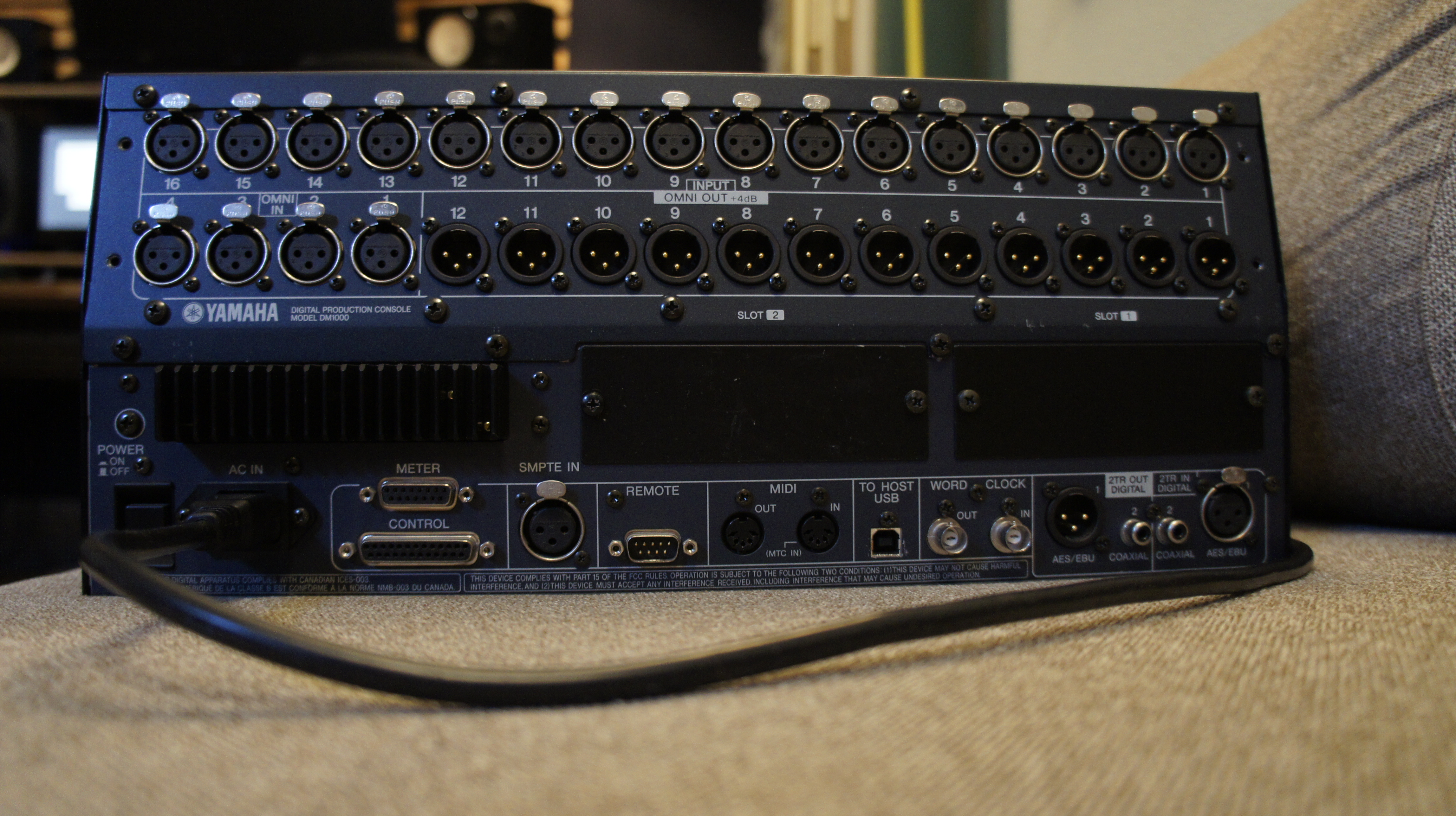 DM1000 V2 - Yamaha DM1000 V2 - Audiofanzine