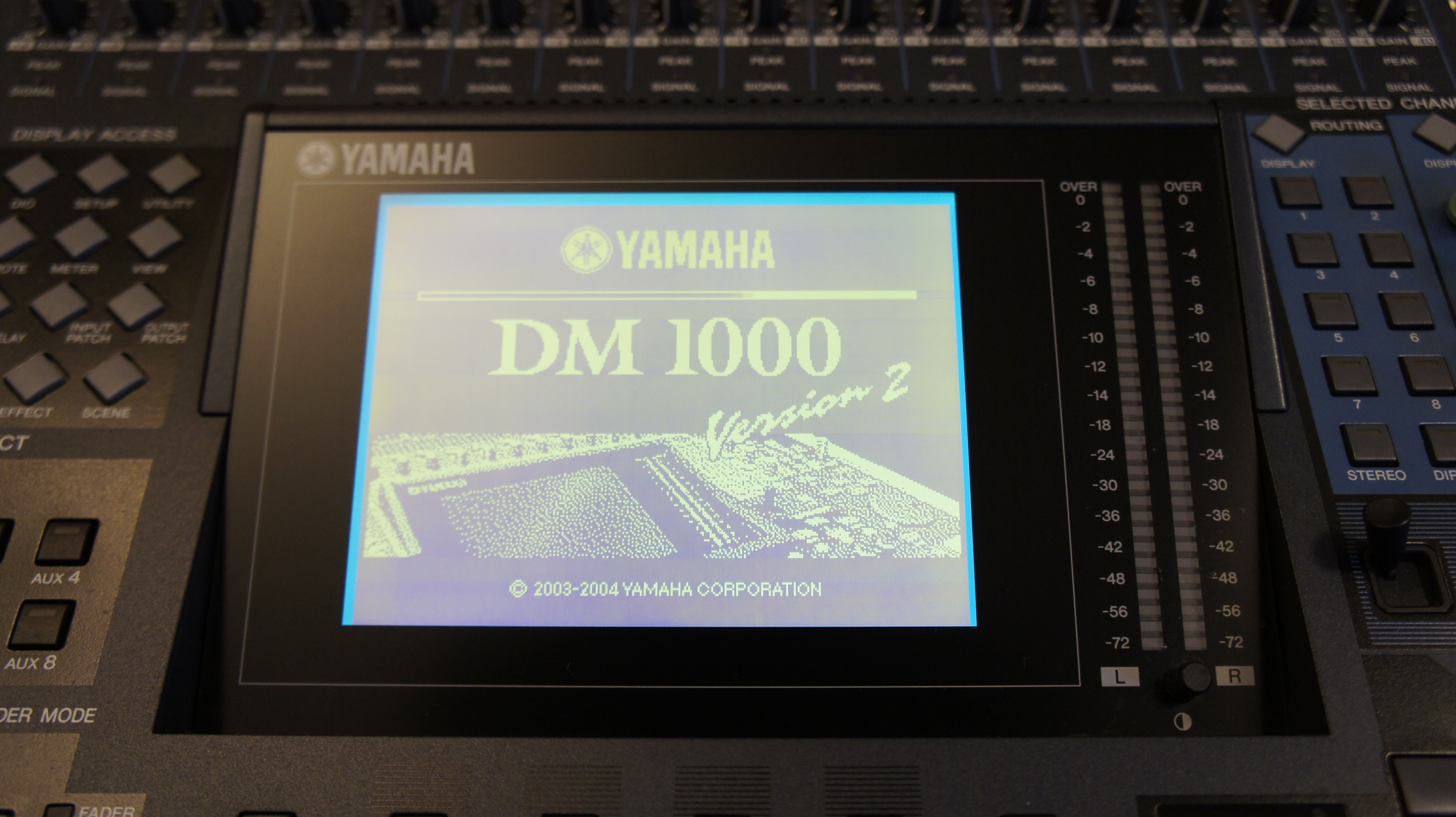 DM1000 V2 - Yamaha DM1000 V2 - Audiofanzine