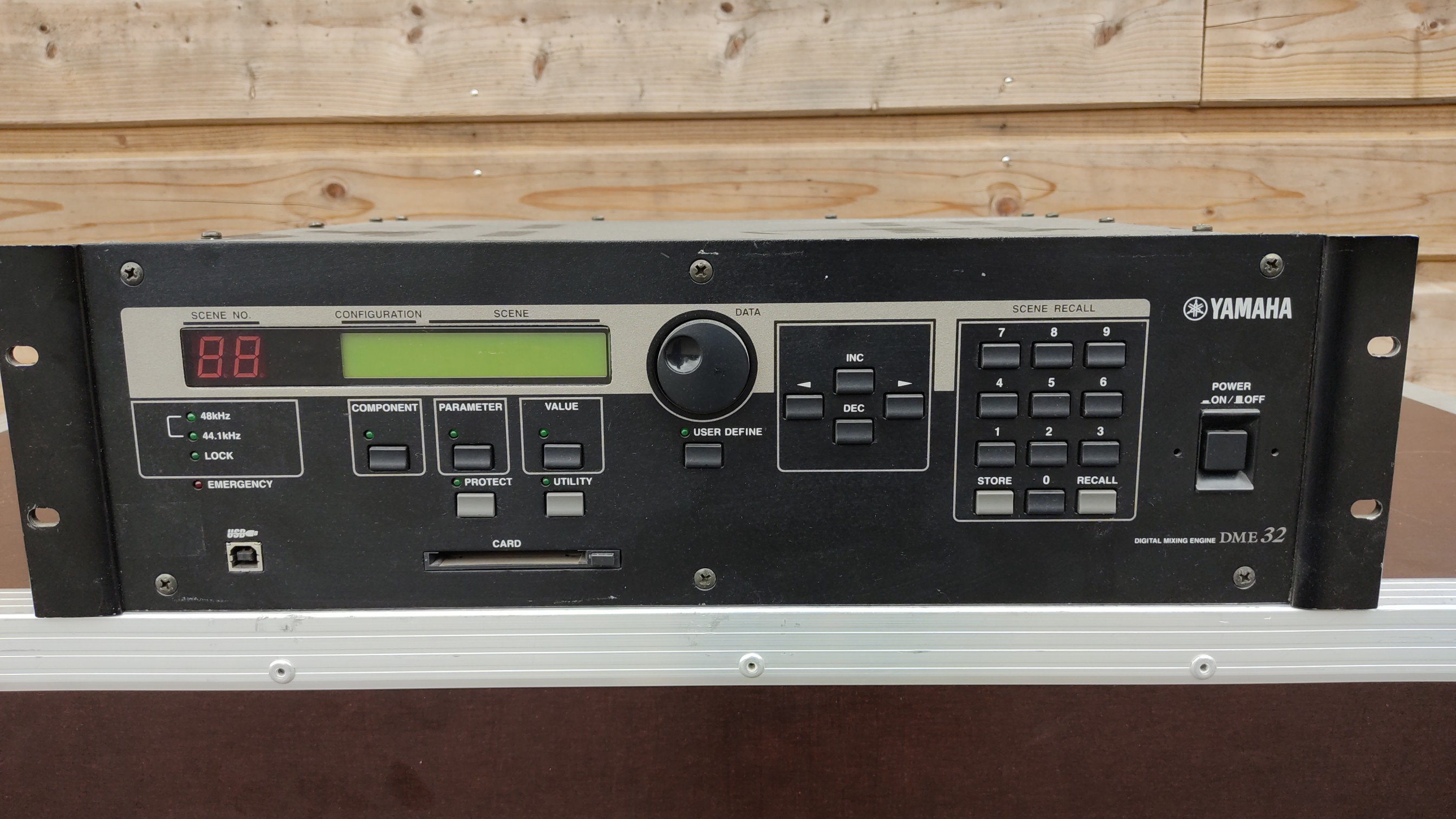 DME 32 - Yamaha DME 32 - Audiofanzine