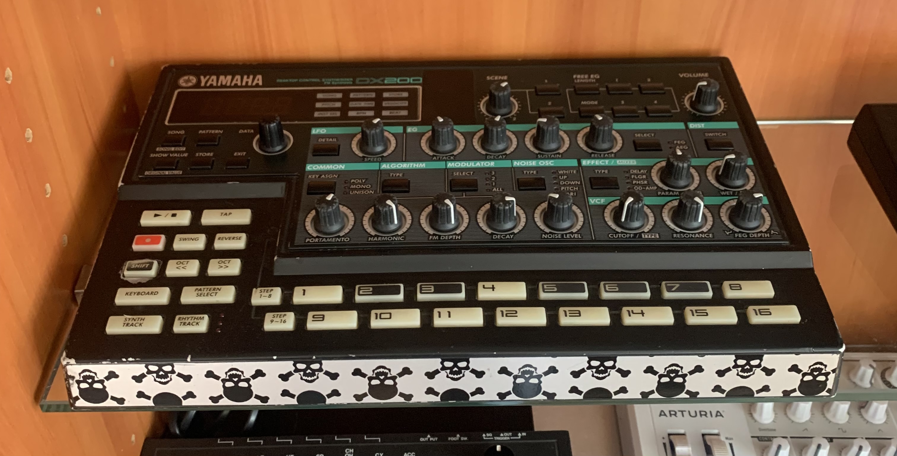 DX200 - Yamaha DX200 - Audiofanzine