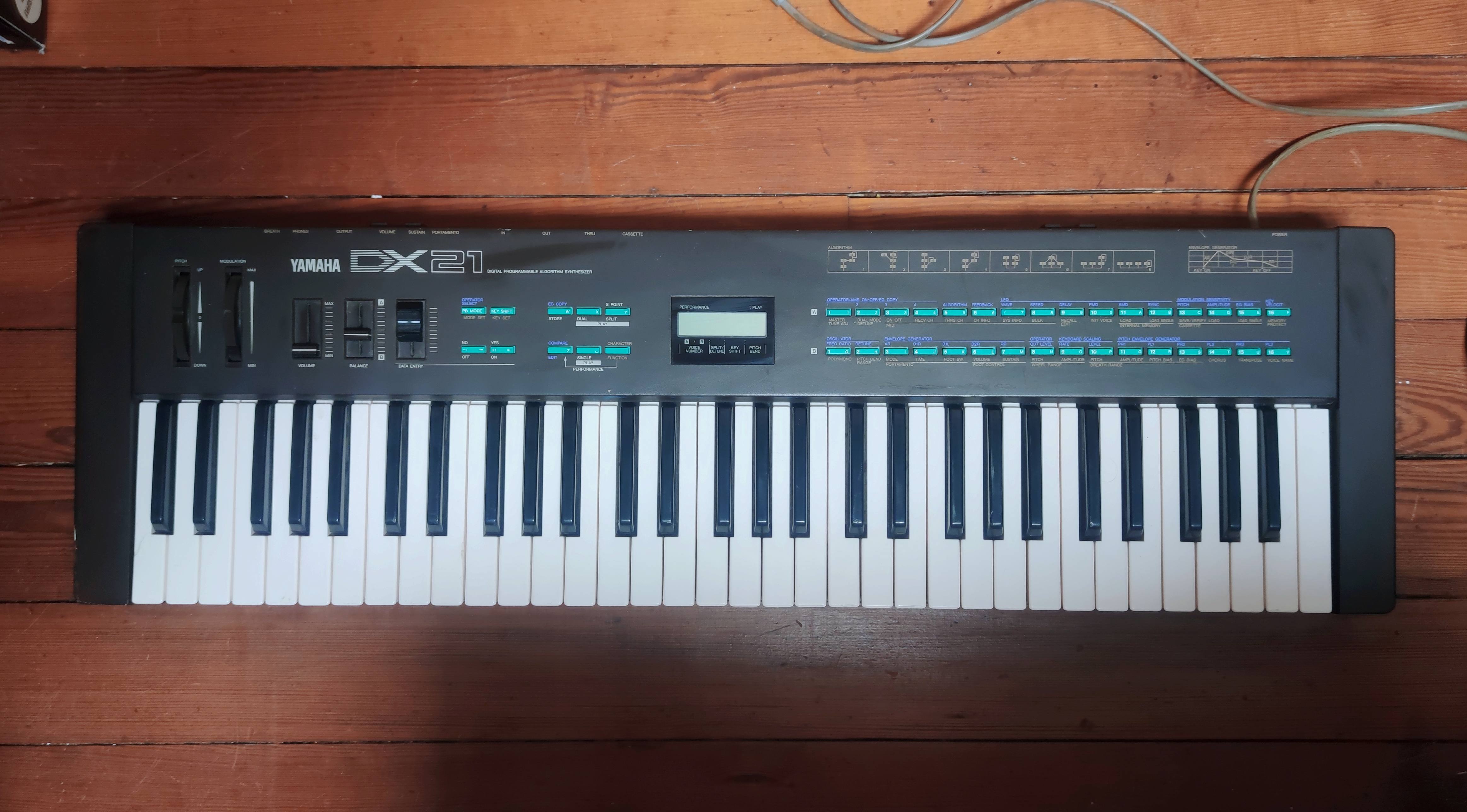 DX21 - Yamaha DX21 - Audiofanzine