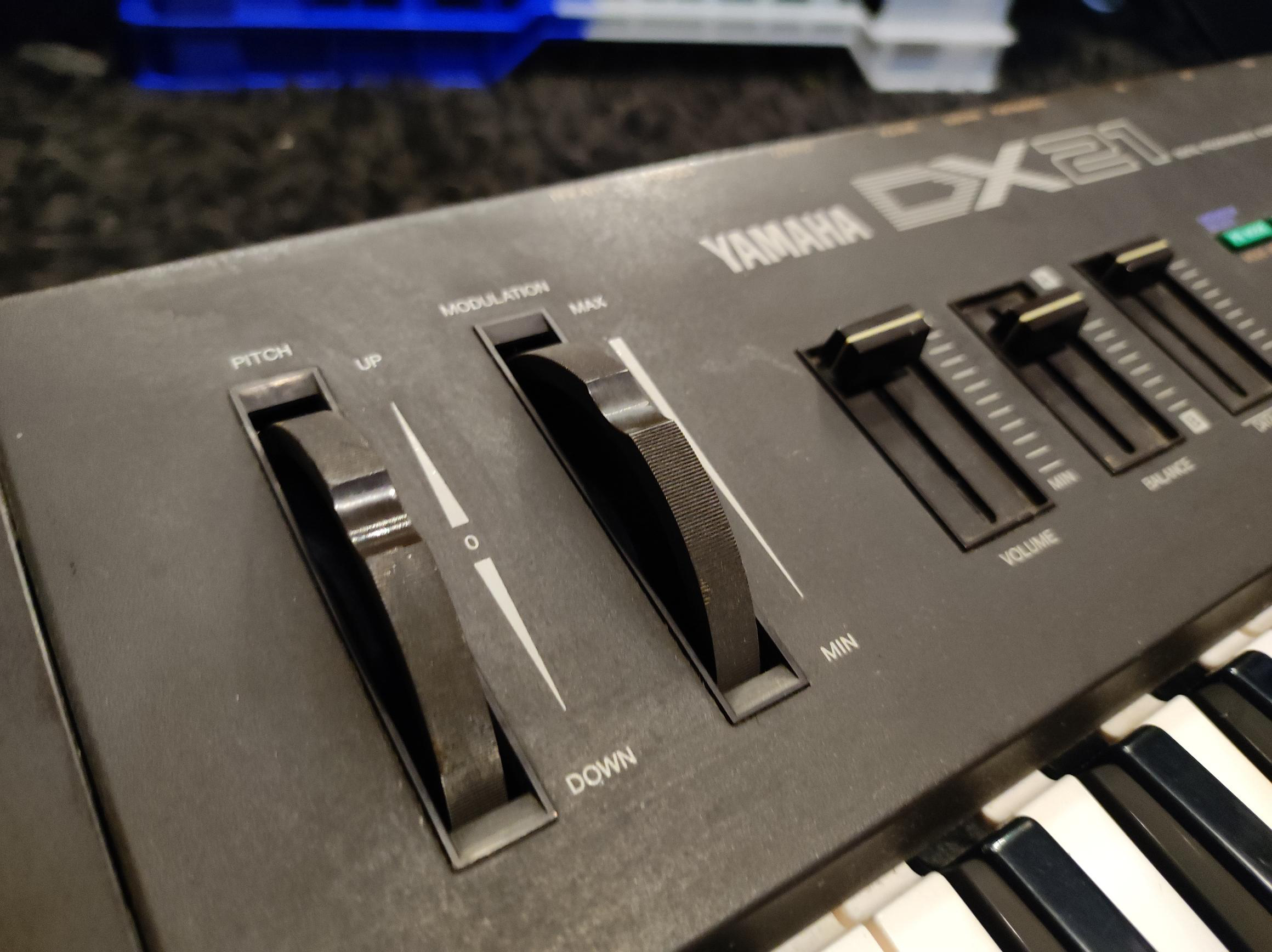 DX21 - Yamaha DX21 - Audiofanzine