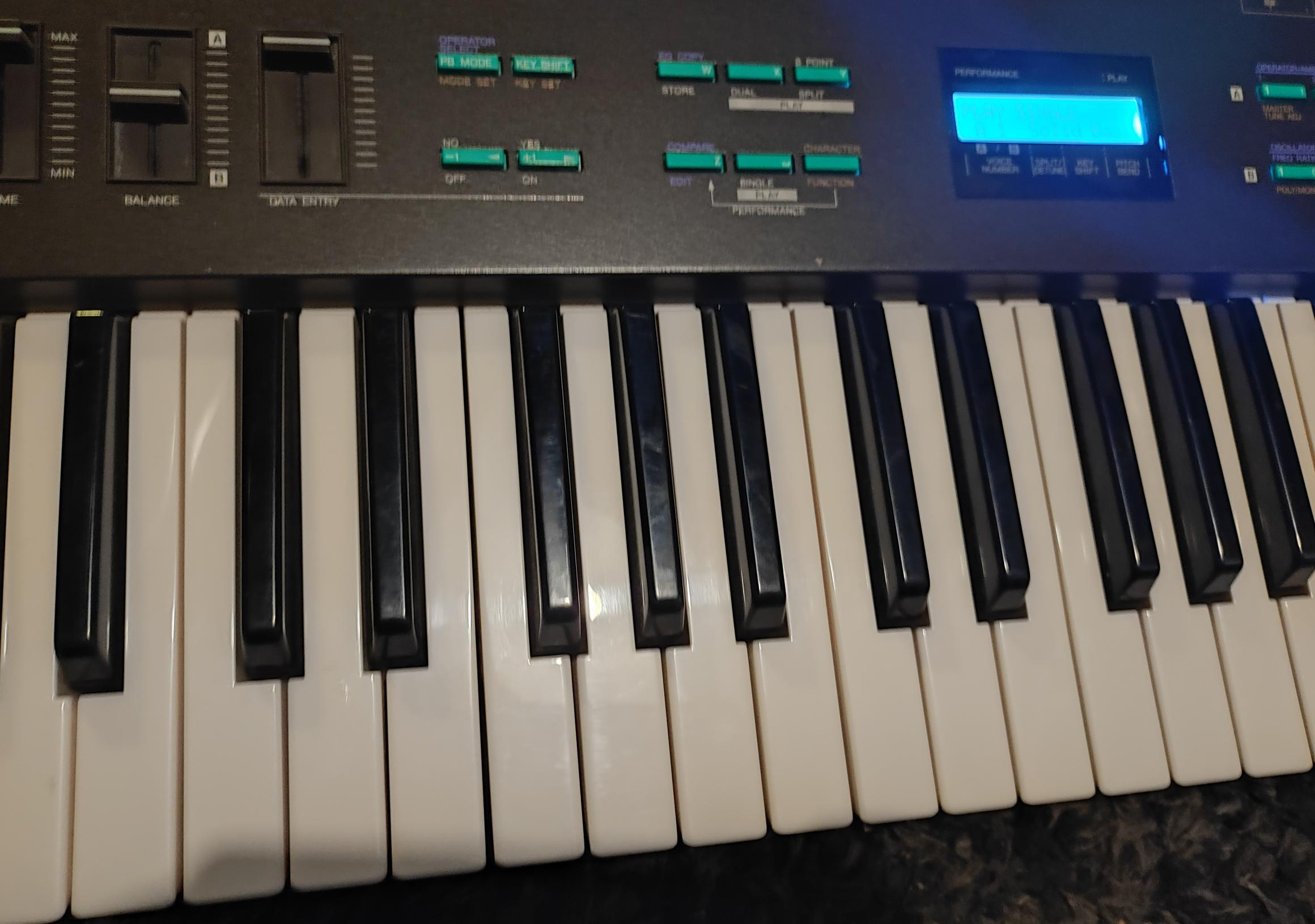 DX21 - Yamaha DX21 - Audiofanzine