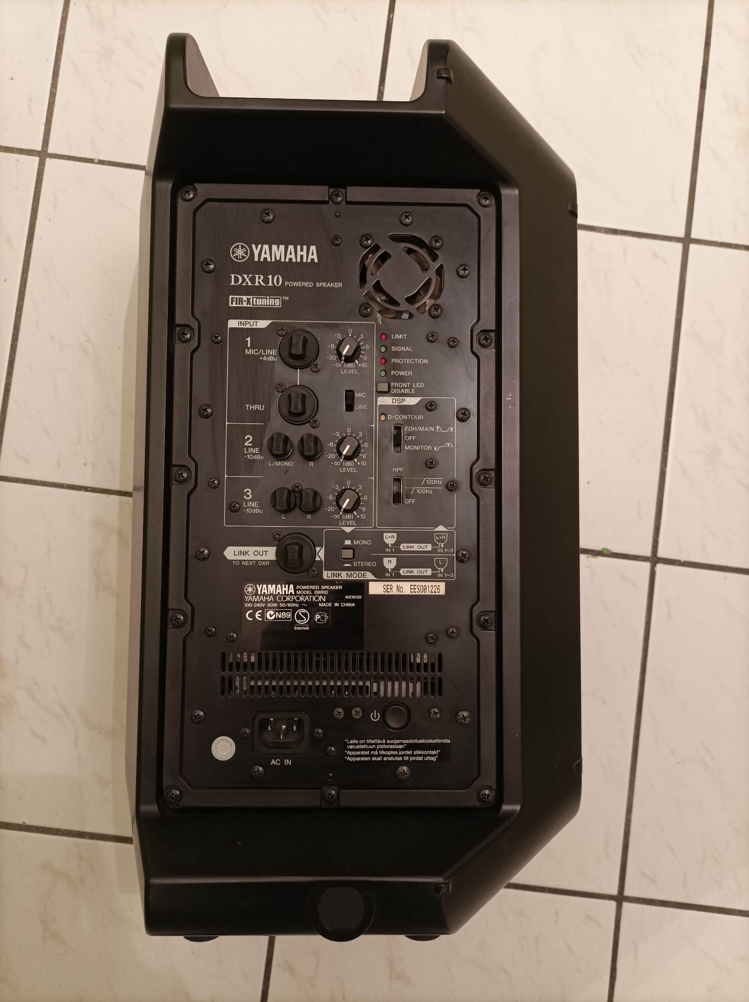 DXR10 - Yamaha DXR10 - Audiofanzine