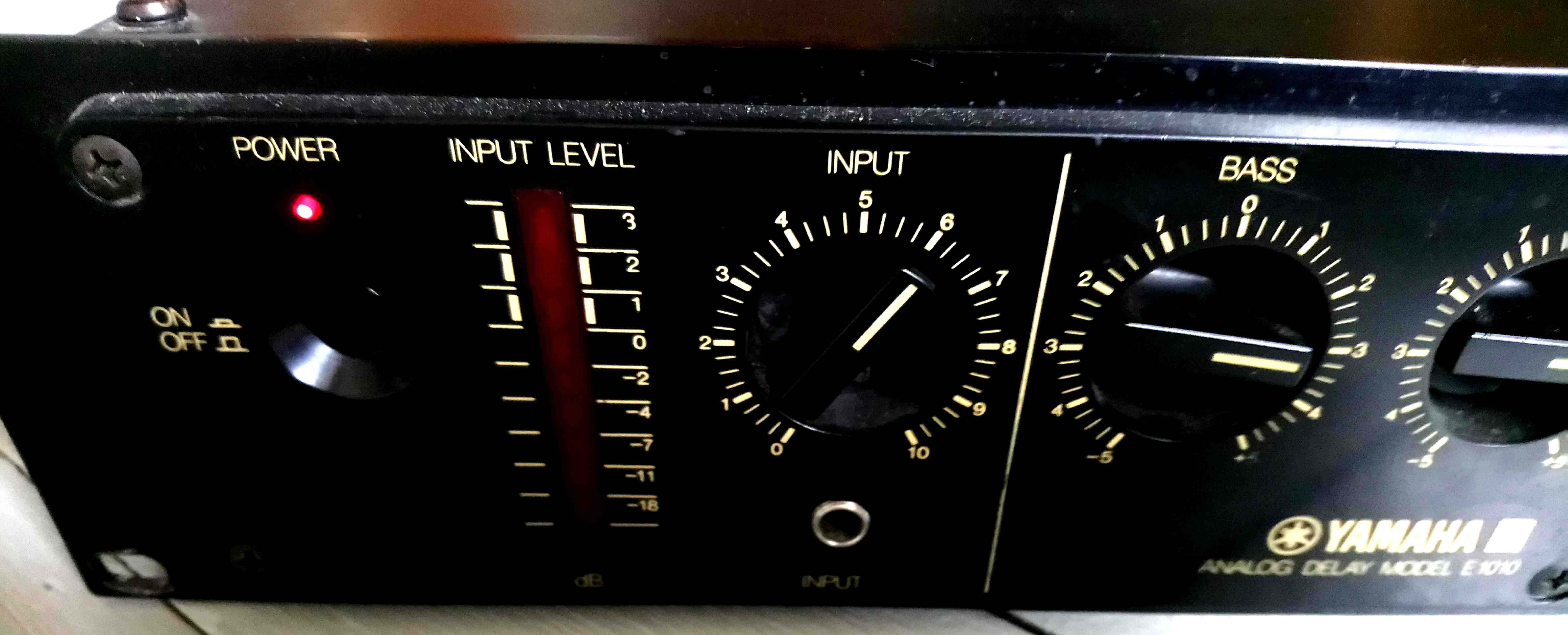 E1010 - Yamaha E1010 - Audiofanzine