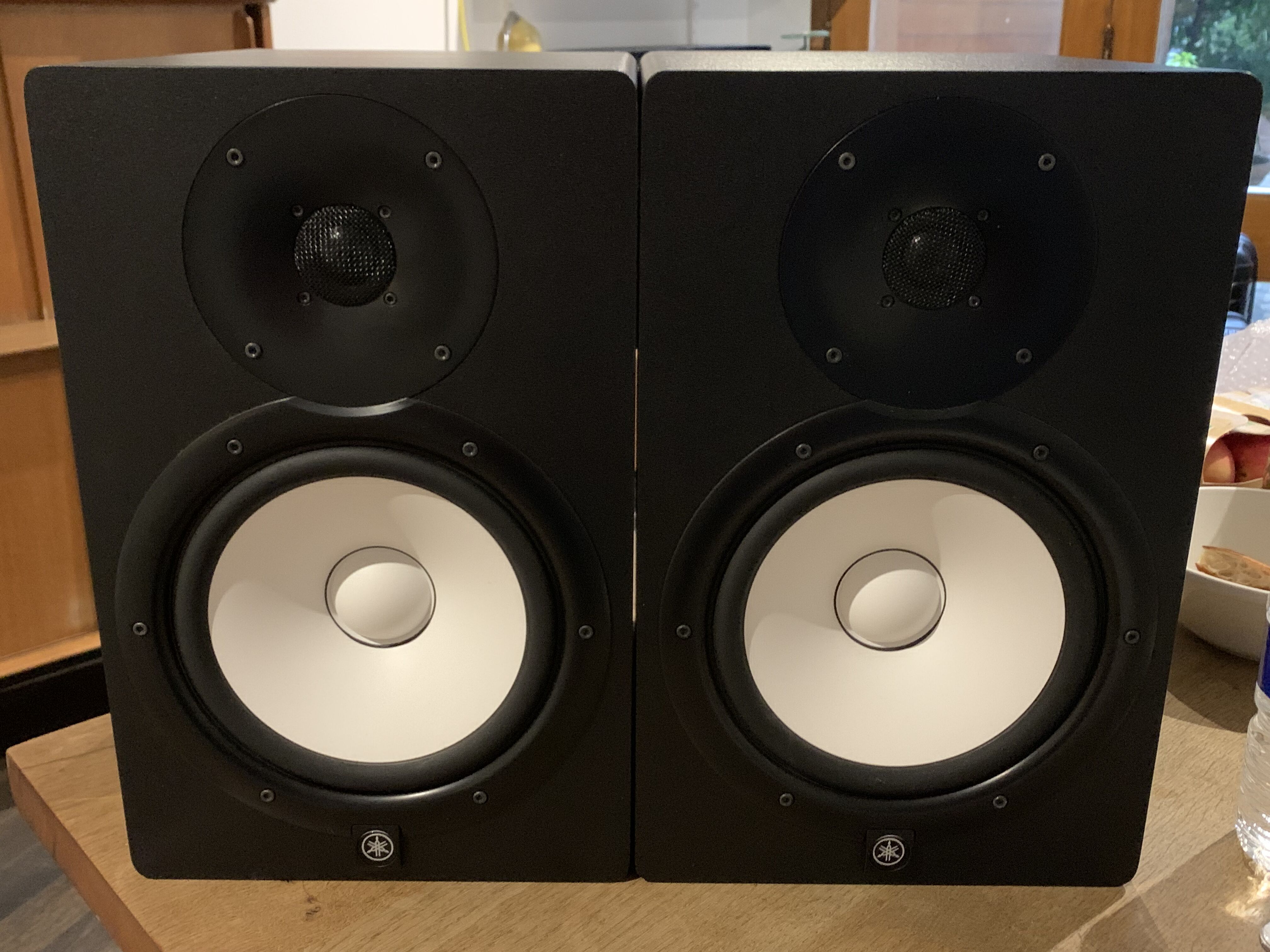 HS8 - Yamaha HS8 - Audiofanzine